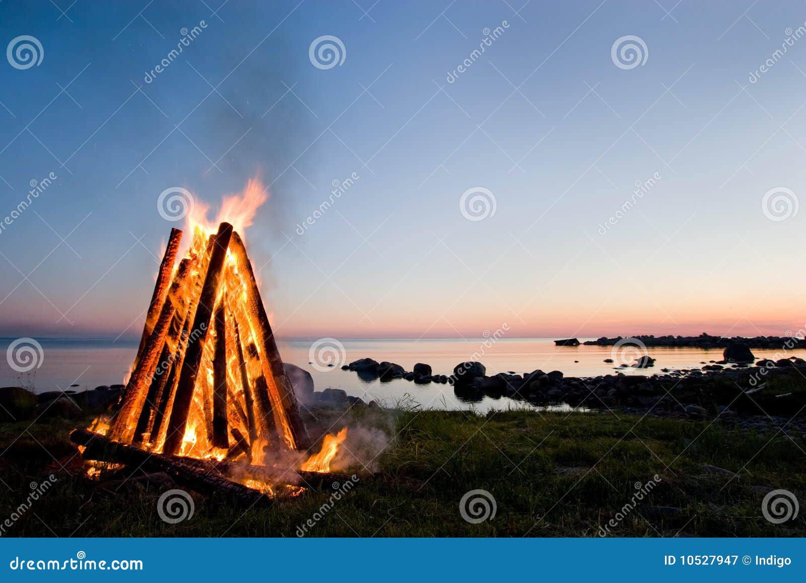 Bonfire and sunset sky stock image. Image of heat, bonfire - 10527947