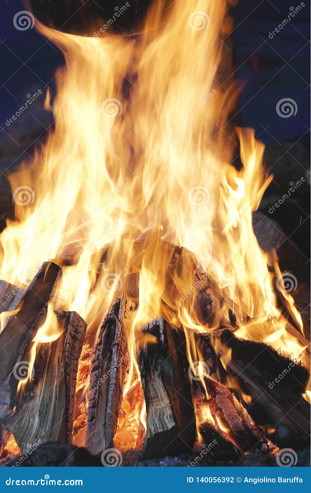 Bonfire with Wood Burning Under an Old Pot Stock Photo - Image of night ...
