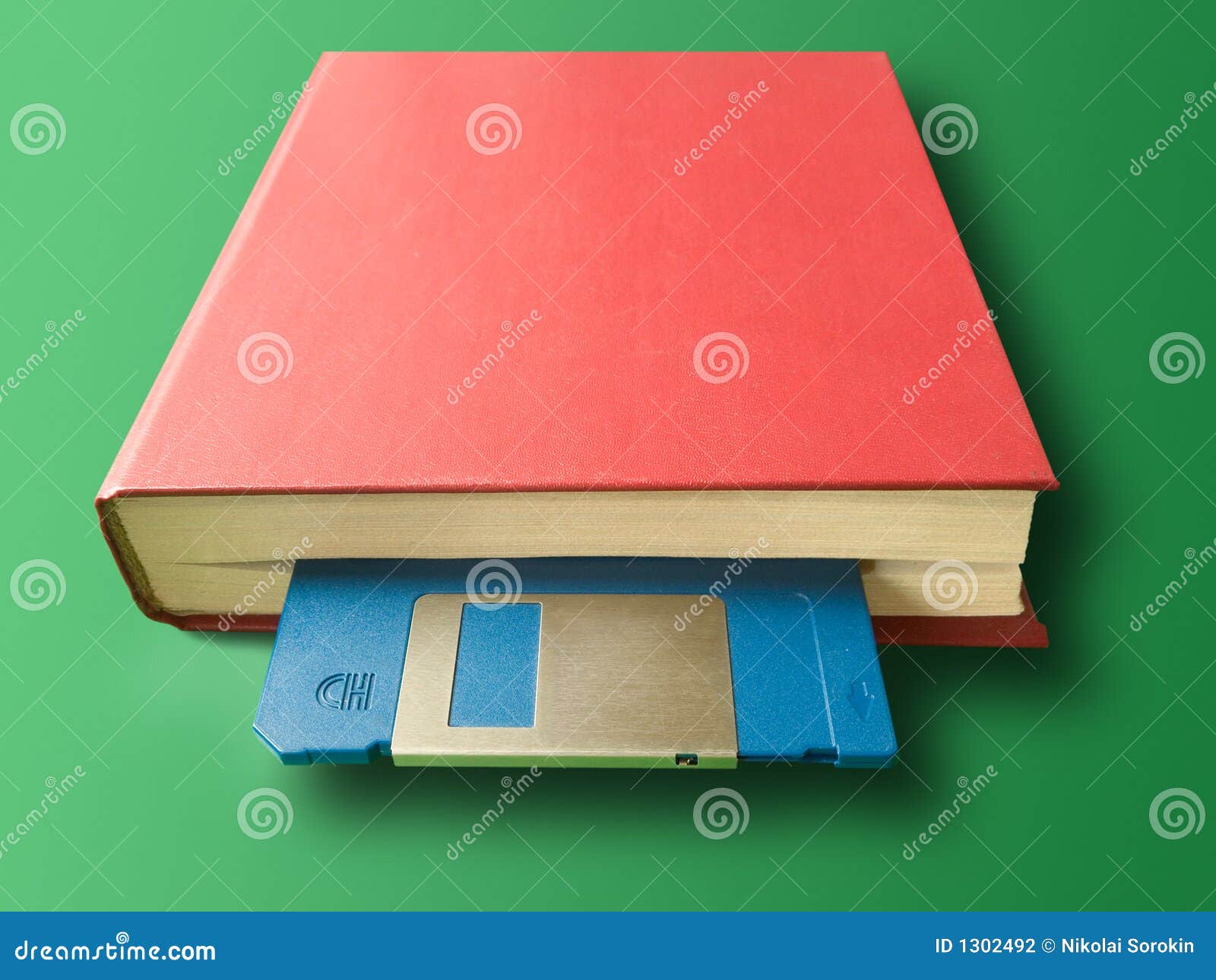 Book With Disc Picture. Image: 1302492