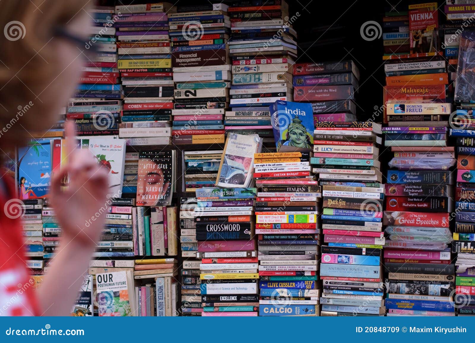 Books shop in Delhi editorial stock image. Image of page - 20848709