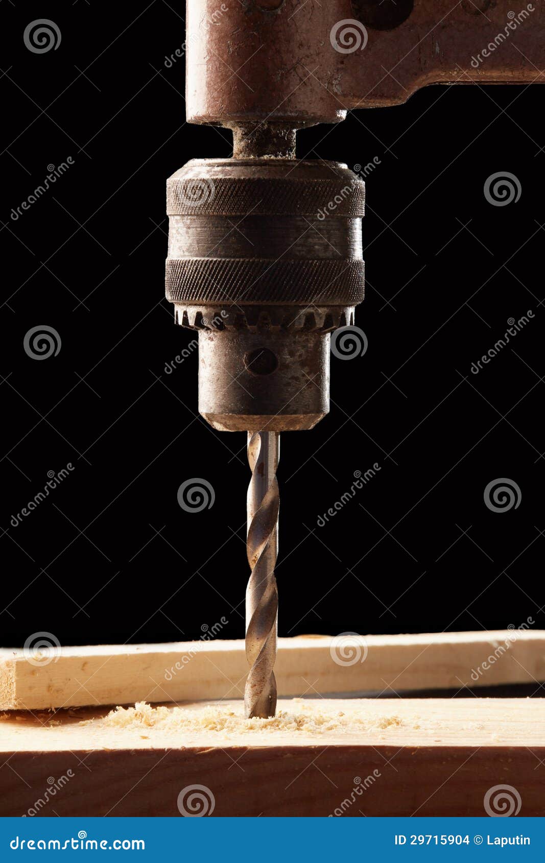 Boor in hout stock foto. Image of zaag, deel, timmerwerk - 29715904