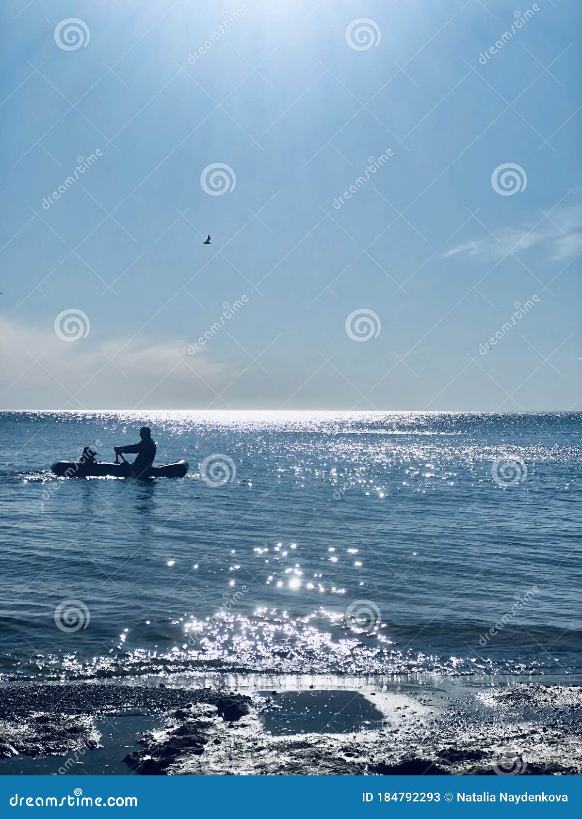 Boot stockbild. Bild von meer, boot, nave, leute - 184792293