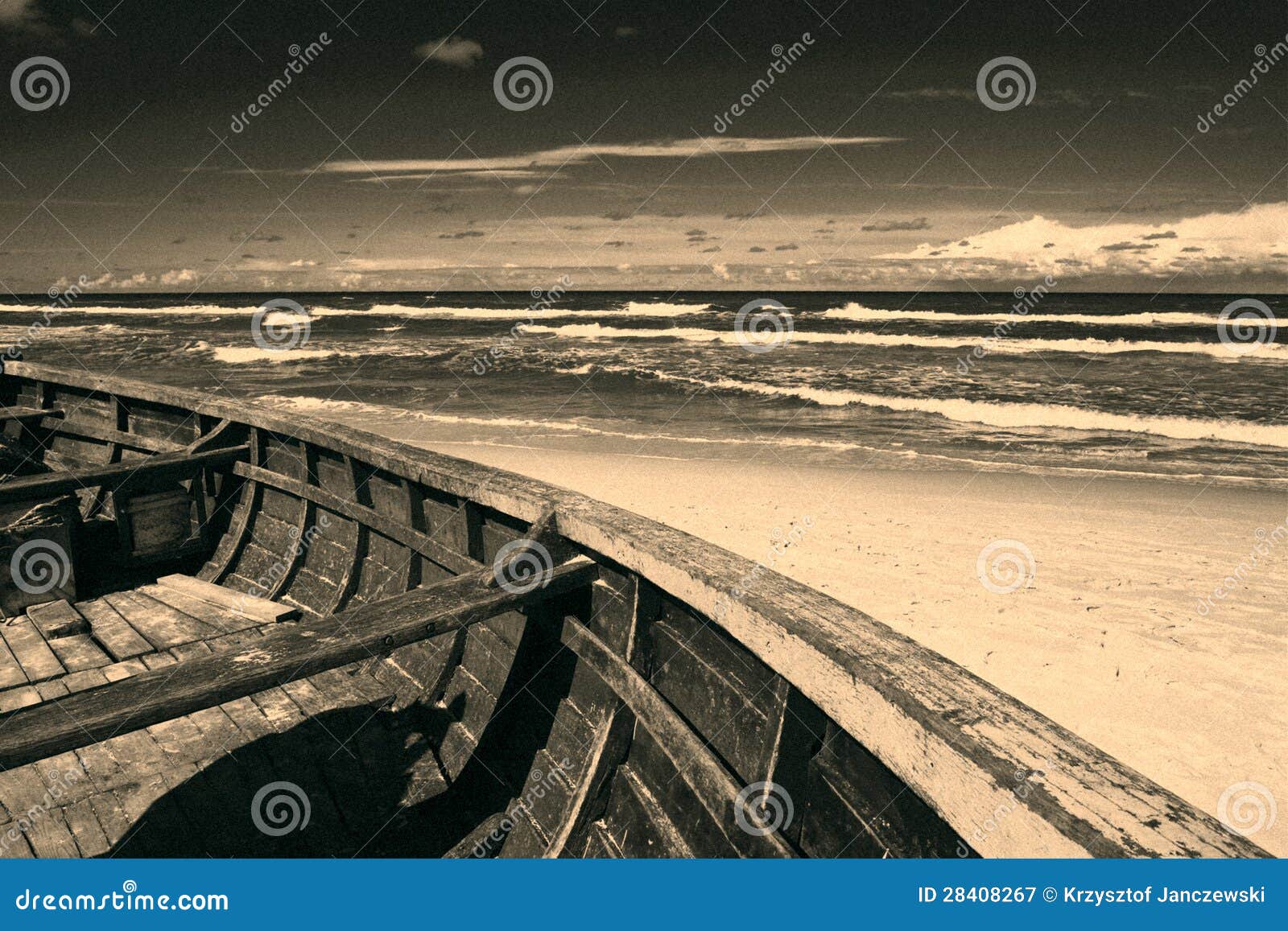 Boot op het strand stock afbeelding. Image of retro, kust - 28408267