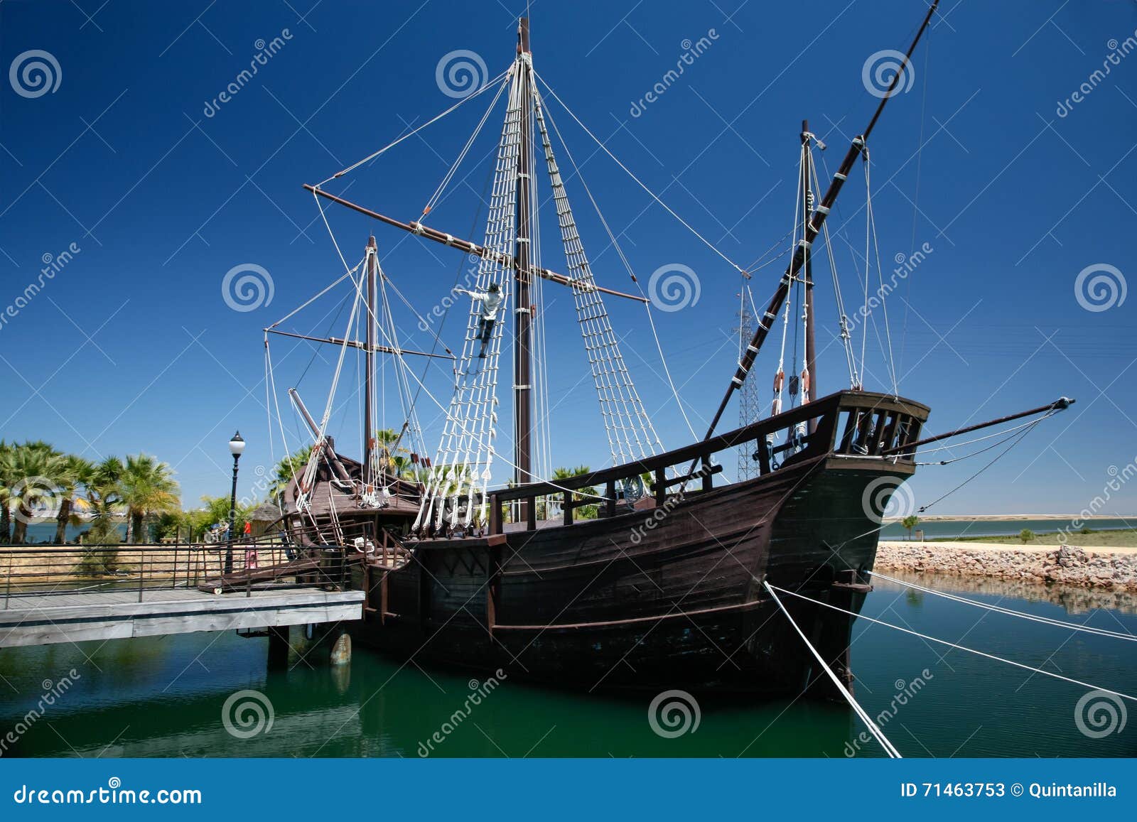 Boot Van Christopher Columbus Stock Afbeelding - Image of oceaan ...