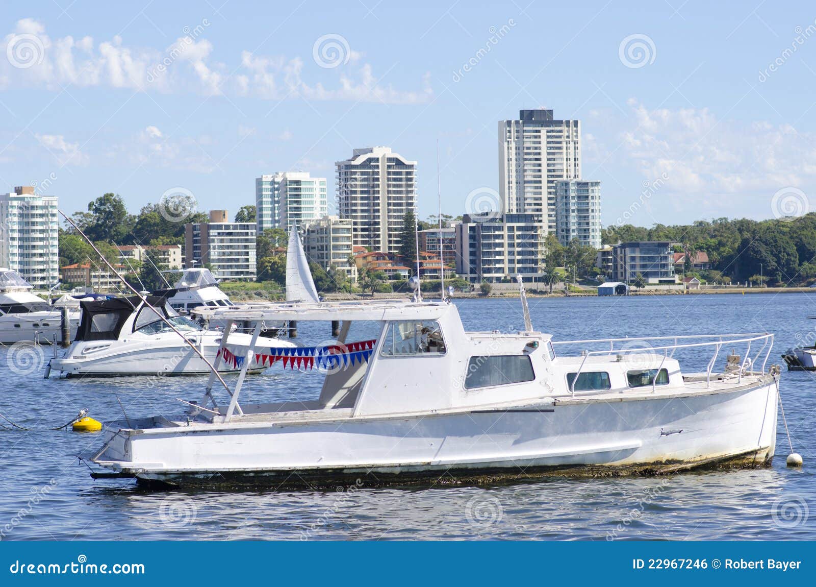 Boote, Die am Perth-Ufer Befestigen Stockfoto - Bild von wohnung ...