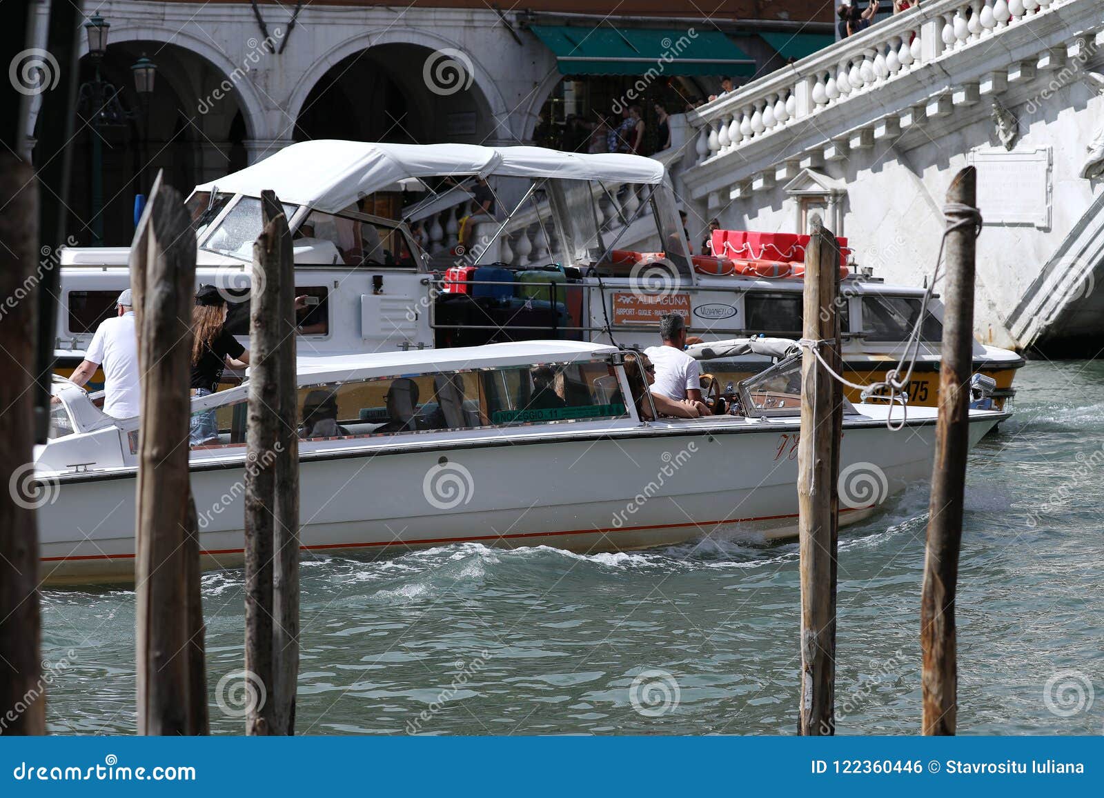 Boote in Venedig, Italien Actv Redaktionelles Foto - Bild von ...