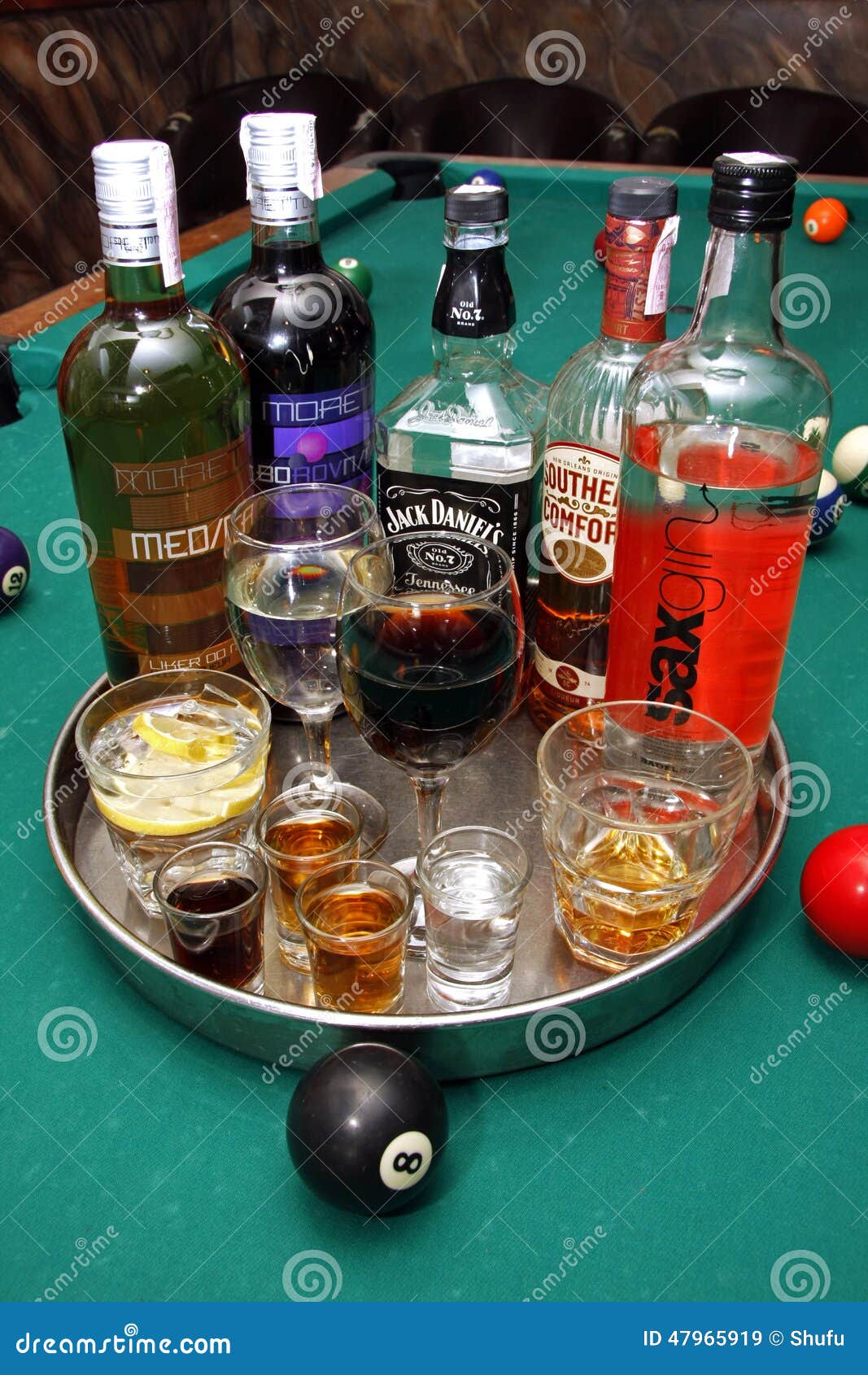 Booze on a pool table editorial stock image. Image of gambling - 47965919