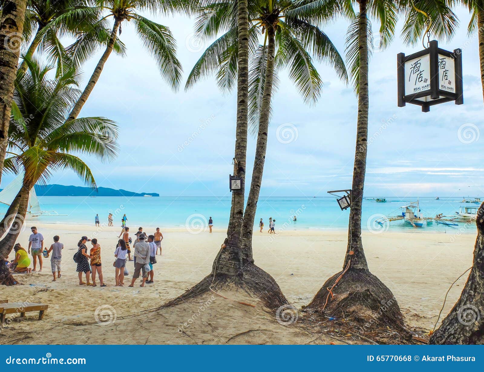 Boracay tropisk strand redaktionell arkivfoto. Bild av askfat - 65770668