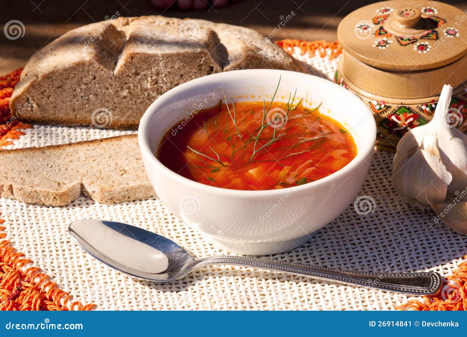 Borch stock afbeelding. Image of lunch, voedsel, knoflook - 26914841