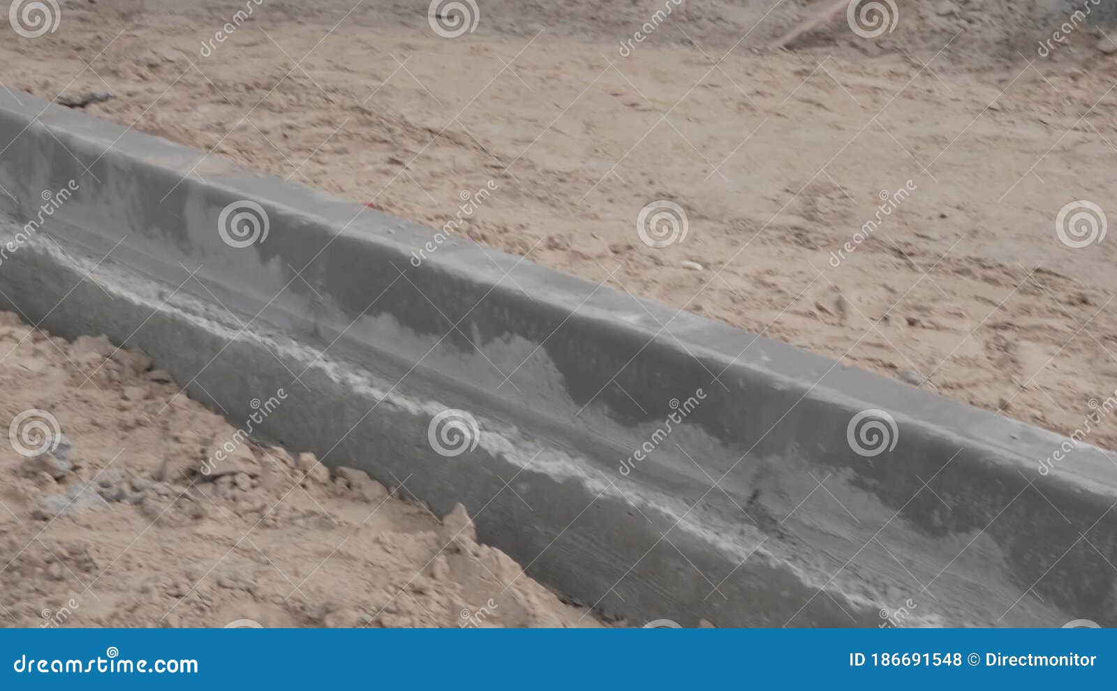 The border is being built stock footage. Video of pattern - 186691548