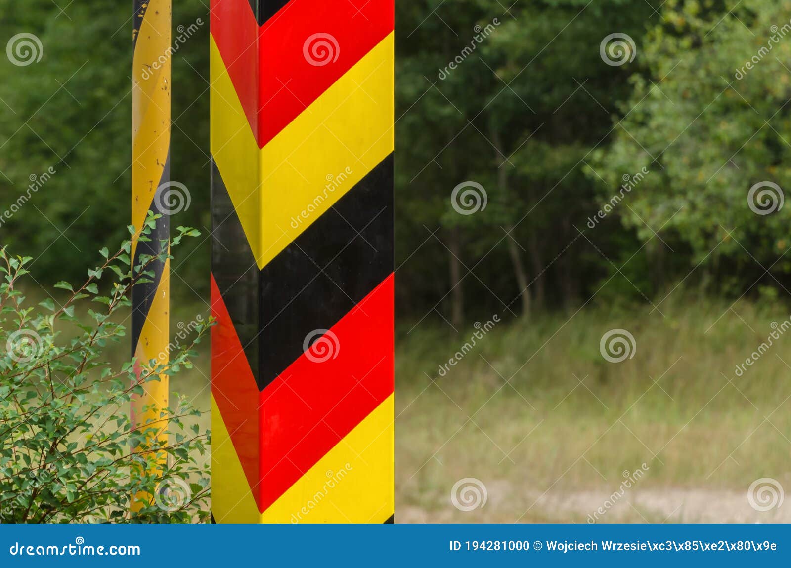 BORDER POST stock photo. Image of marking, agreement - 194281000