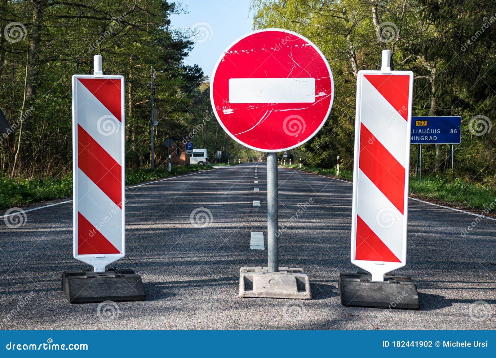 Borders Closed, Stop Sign on the Road Stock Photo - Image of baltic ...