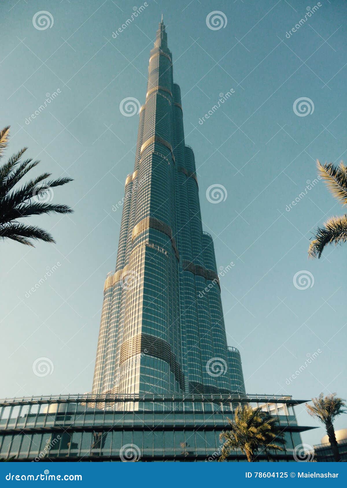 Borg khalifa stock image. Image of city, famous, residential - 78604125