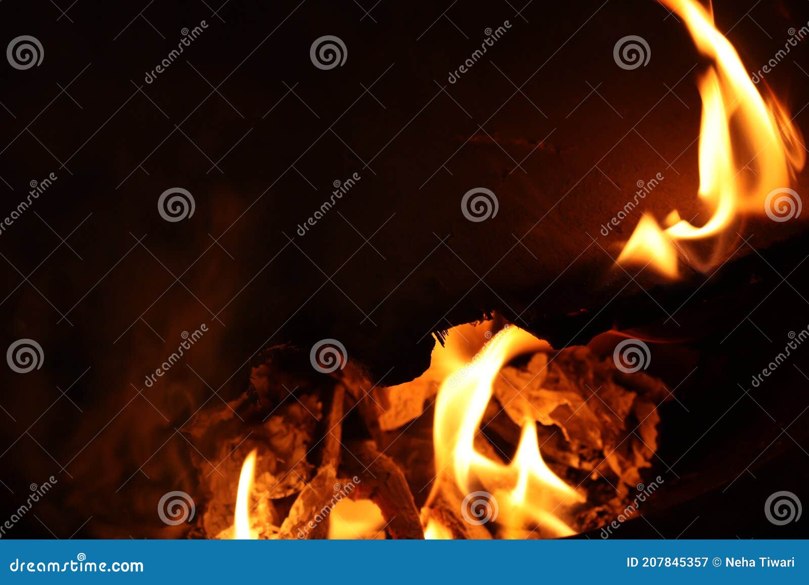 Bornfire Flame Heat Fire Dark Winters Night Light Cold Copy Space Stock ...