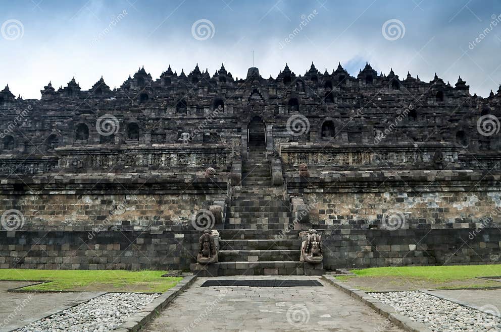 Borobudur Ruins stock image. Image of architecture, entrance - 10042055