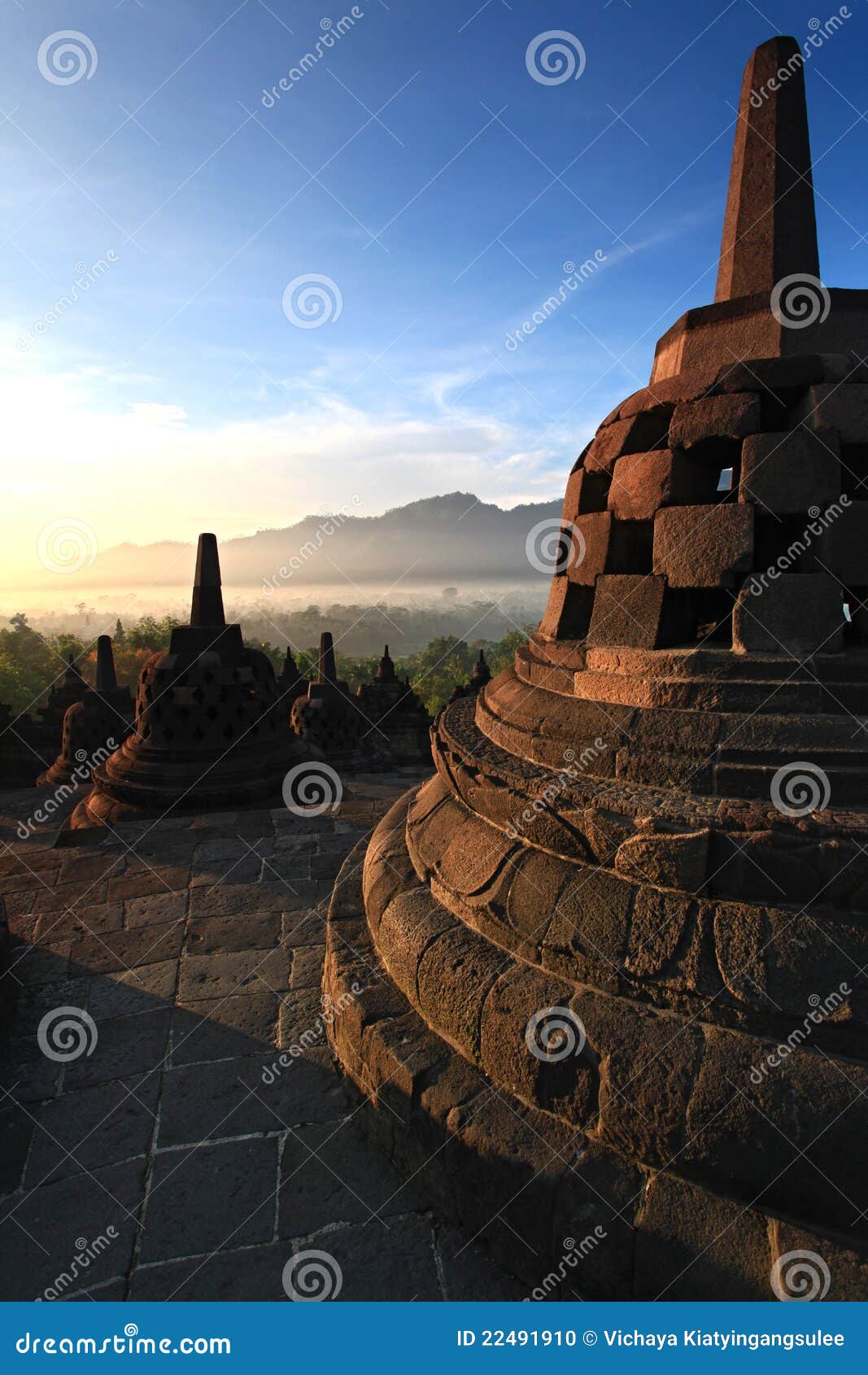 The Stupa Of Candi Borobudur / Borobudur Temple, The World`s Largest ...