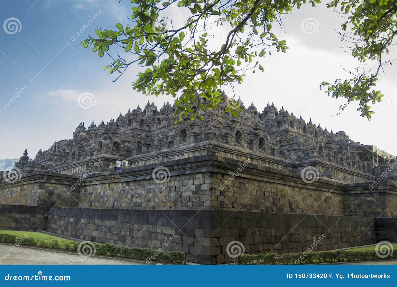 Borobudur Temple, the World`s Largest Buddhist Temples Foto de Stock ...