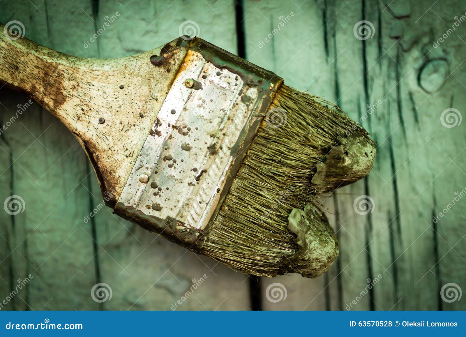 Borstel met droge verf stock foto. Image of werk, verf - 63570528