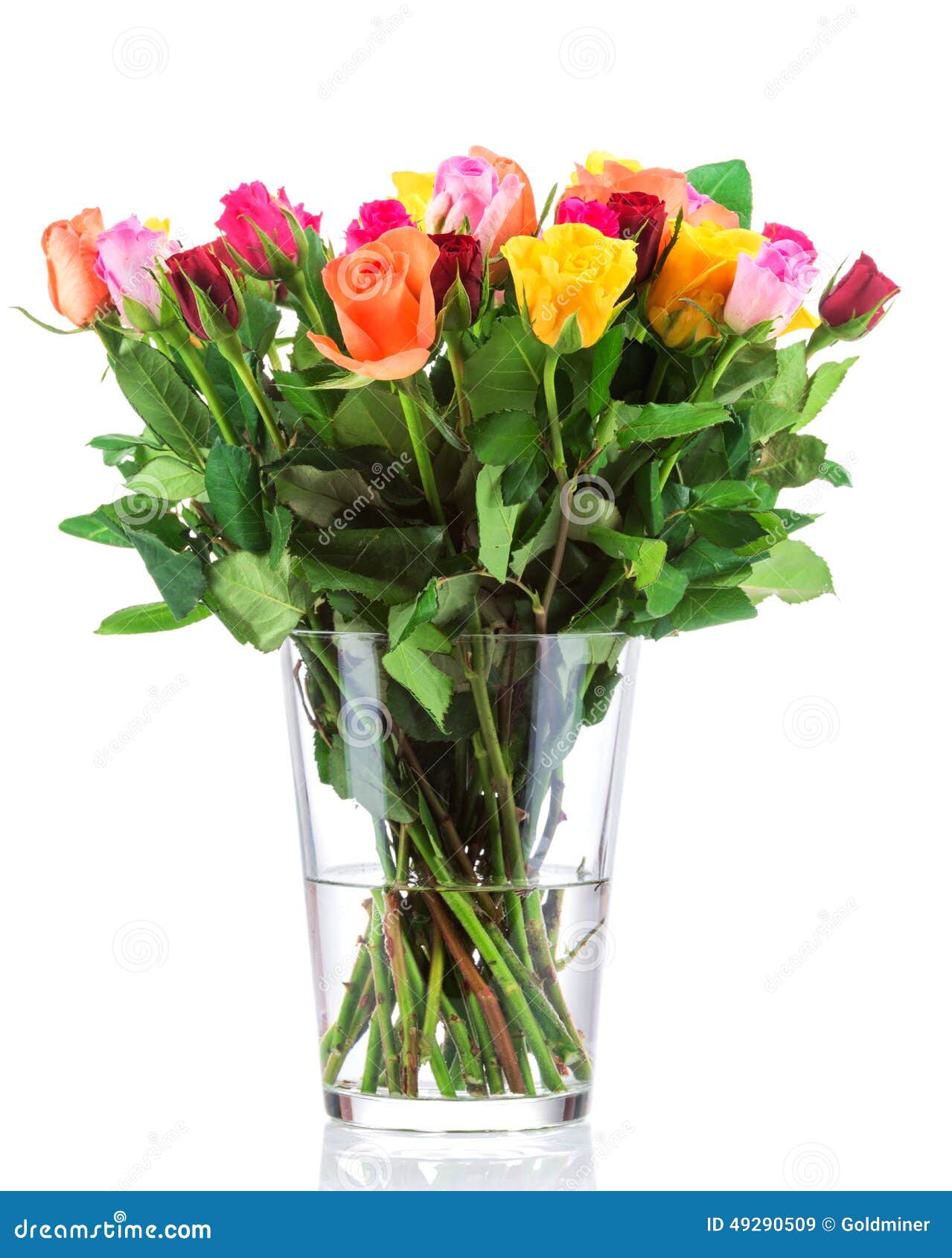 Bos van bloemen in de vaas stock afbeelding. Image of knop - 49290509