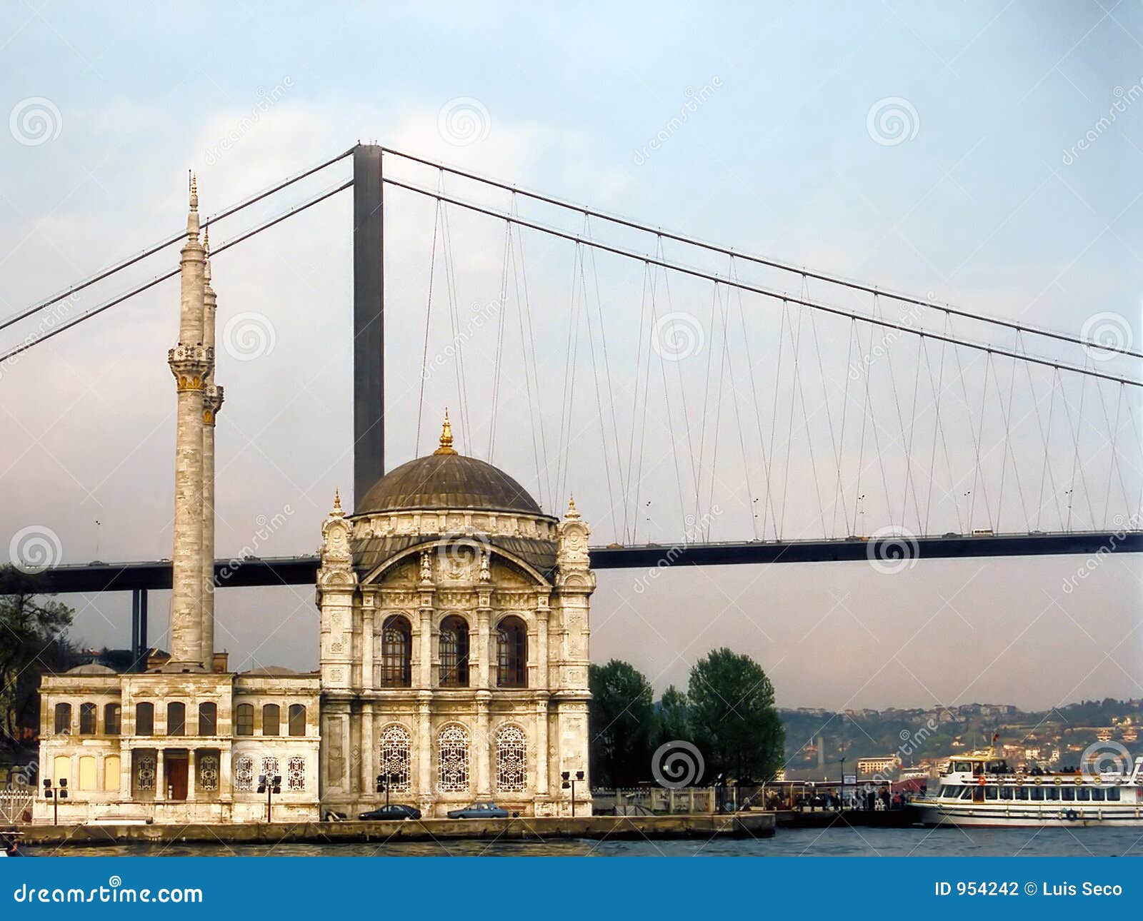 Bosphorus bridge stock photo. Image of turkish, sightseeing - 954242
