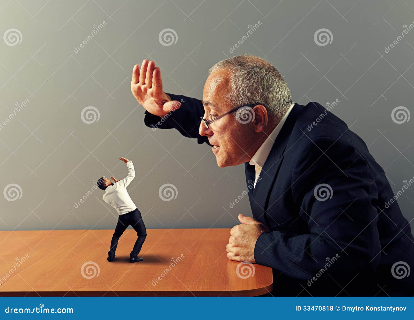 Boss Scold Employee Business Woman Reproof Royalty-Free Stock Image ...