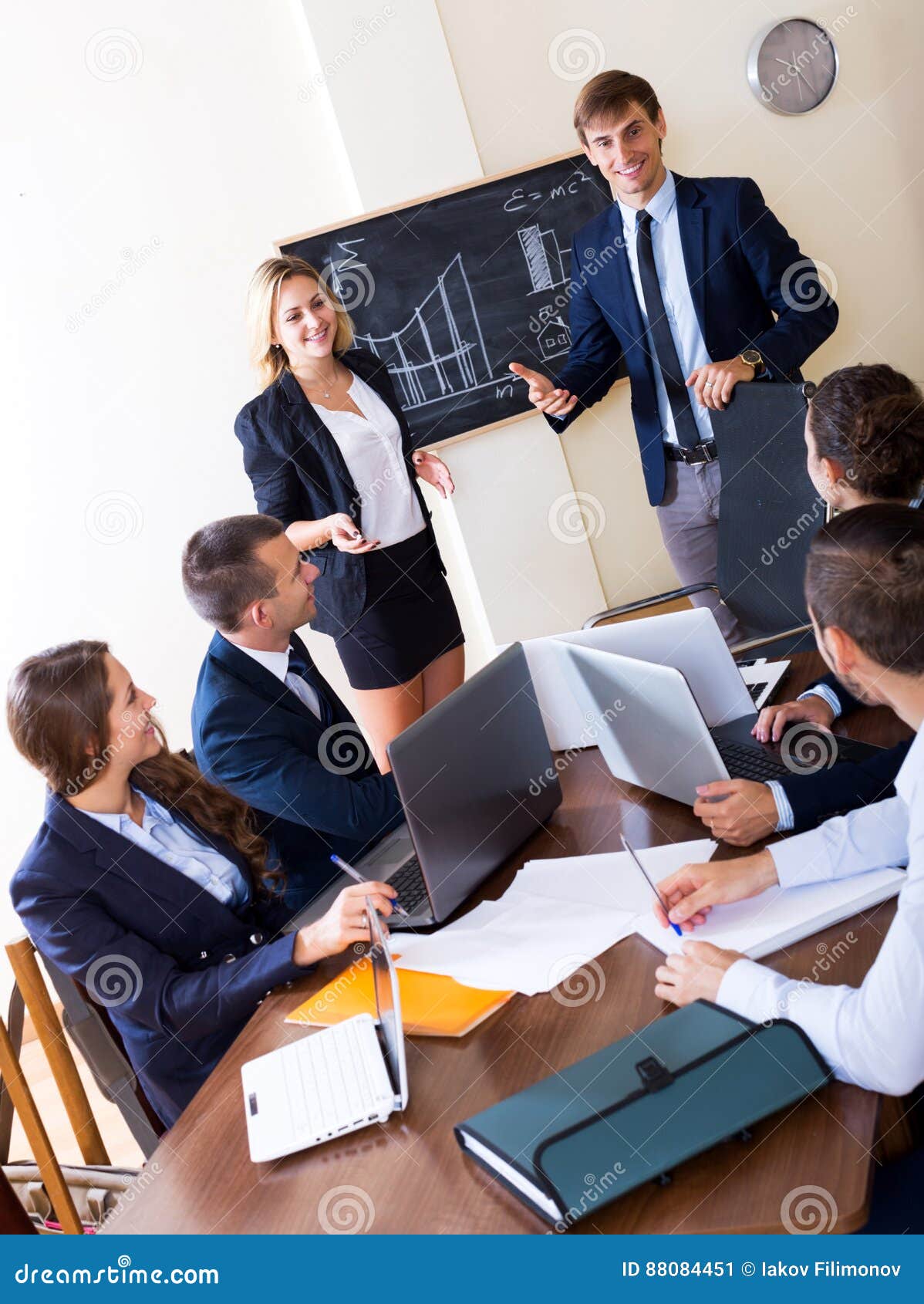 Boss with Subordinate Officials Discussing Stock Image - Image of ...