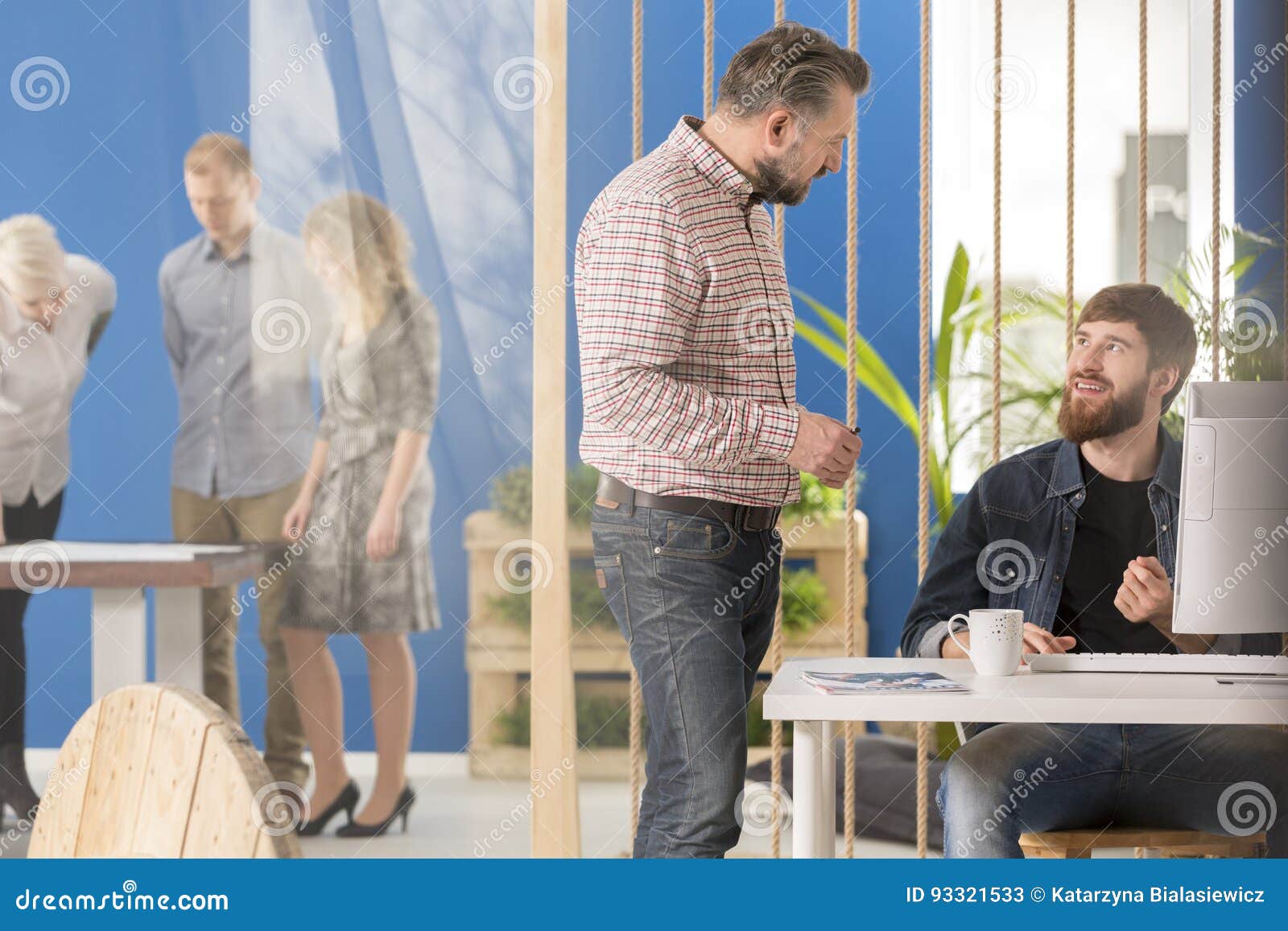 Boss Talking with an Intern Stock Image - Image of glass, space: 93321533