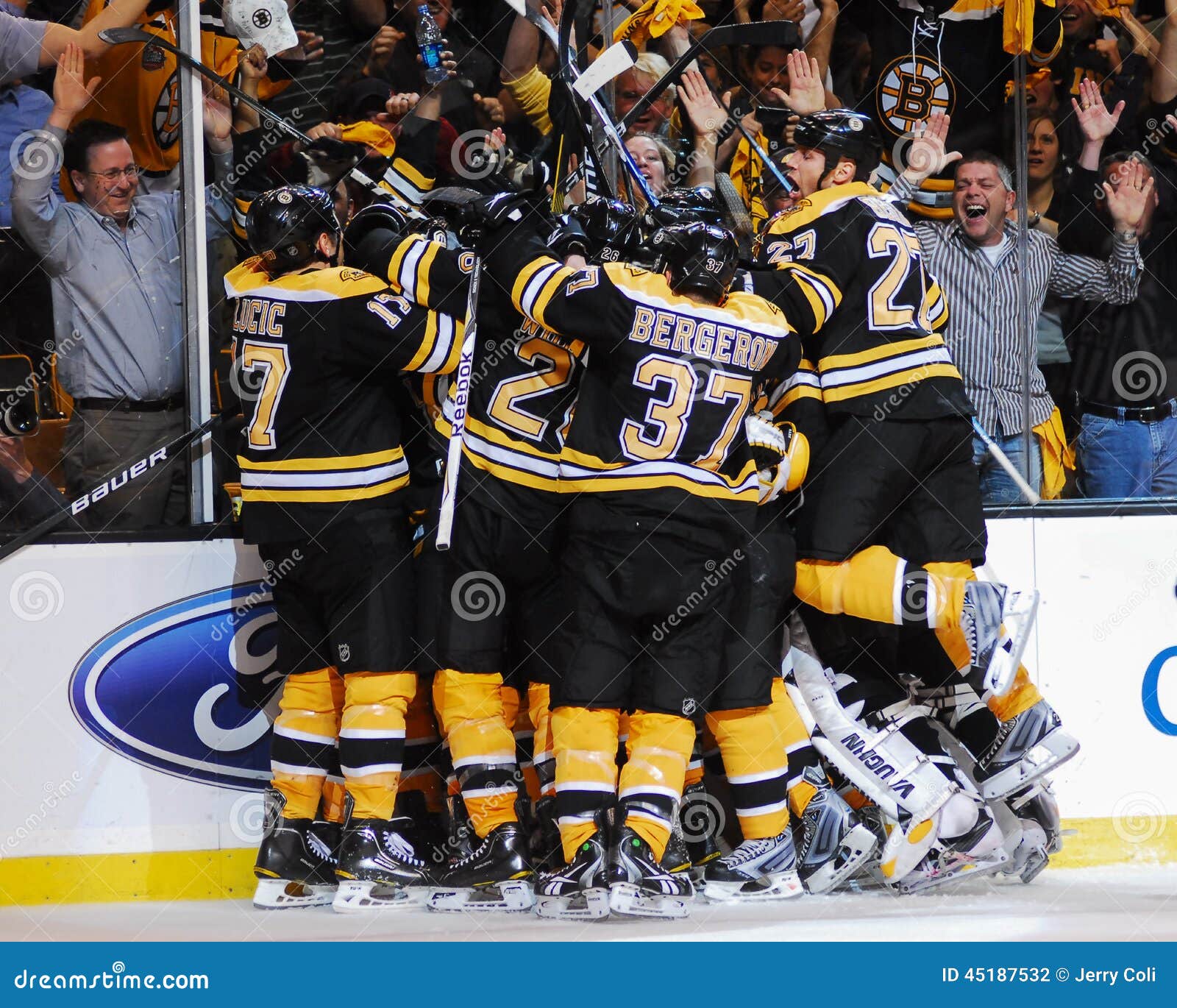 Boston Bruins victory. editorial photography. Image of hockey - 45187532