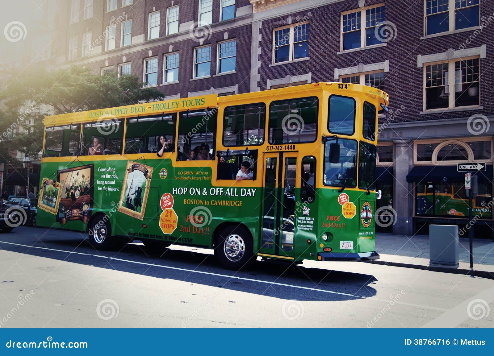 Boston bus editorial photo. Image of capital, trip, street - 38766716