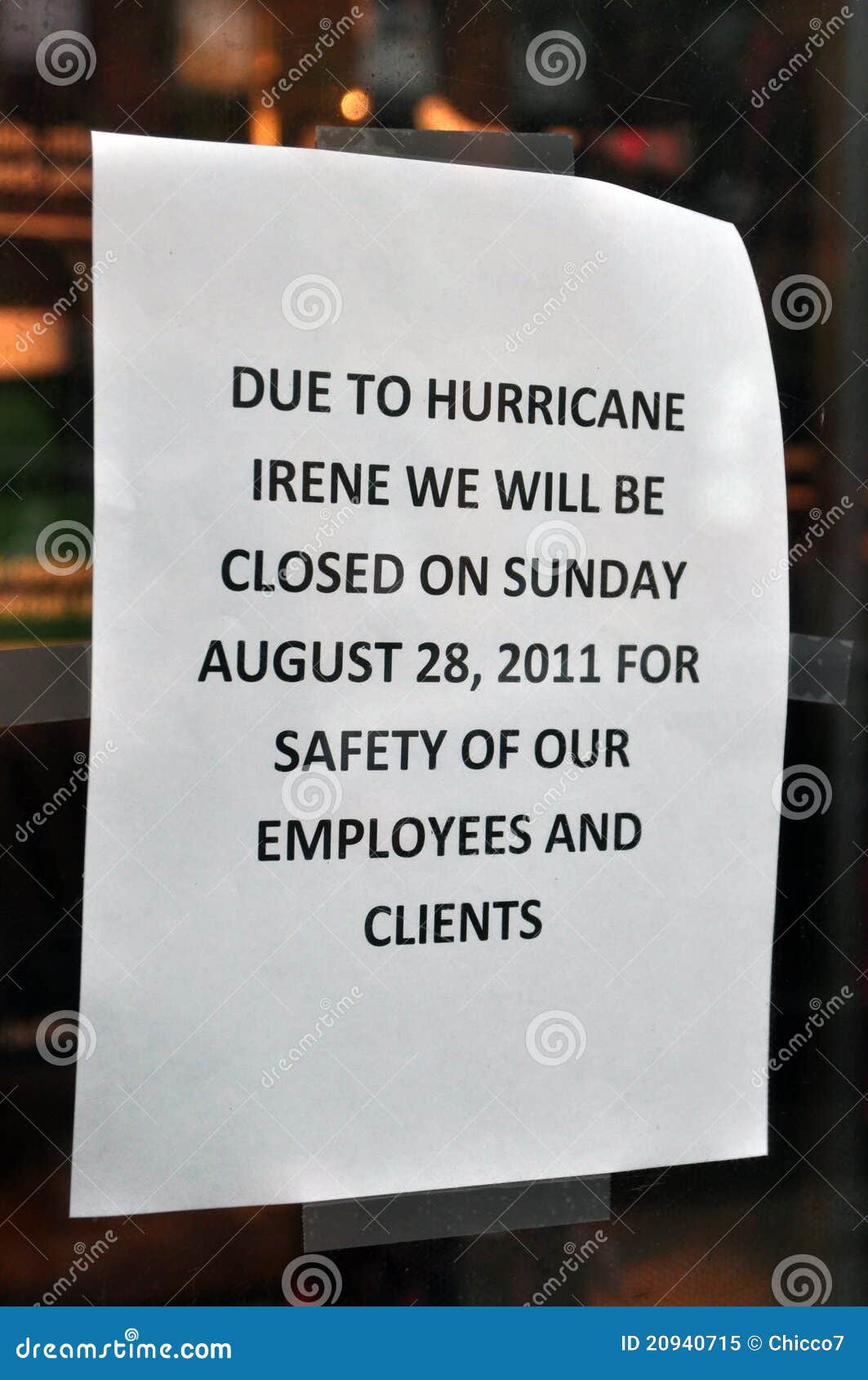 Boston, Hurricane Irene - Closed Store in Newbury Editorial Image ...