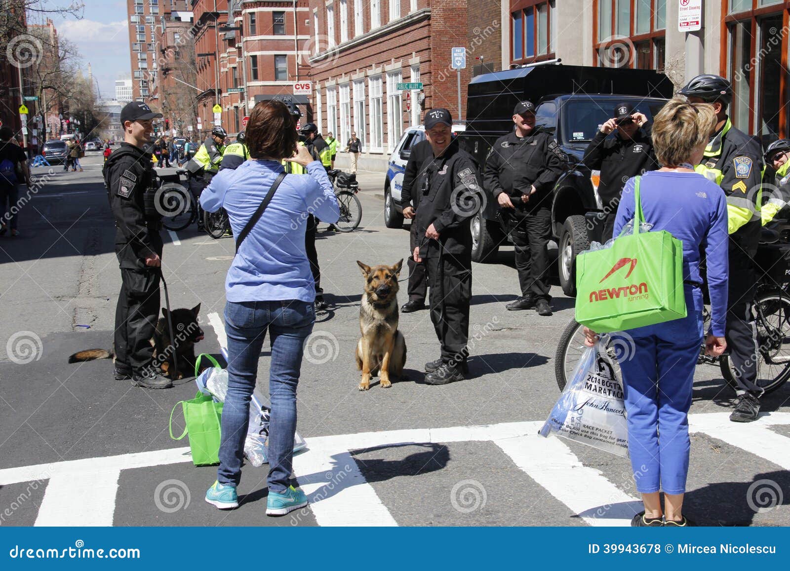 Boston Marathon 2014 editorial stock photo. Image of security - 39943678