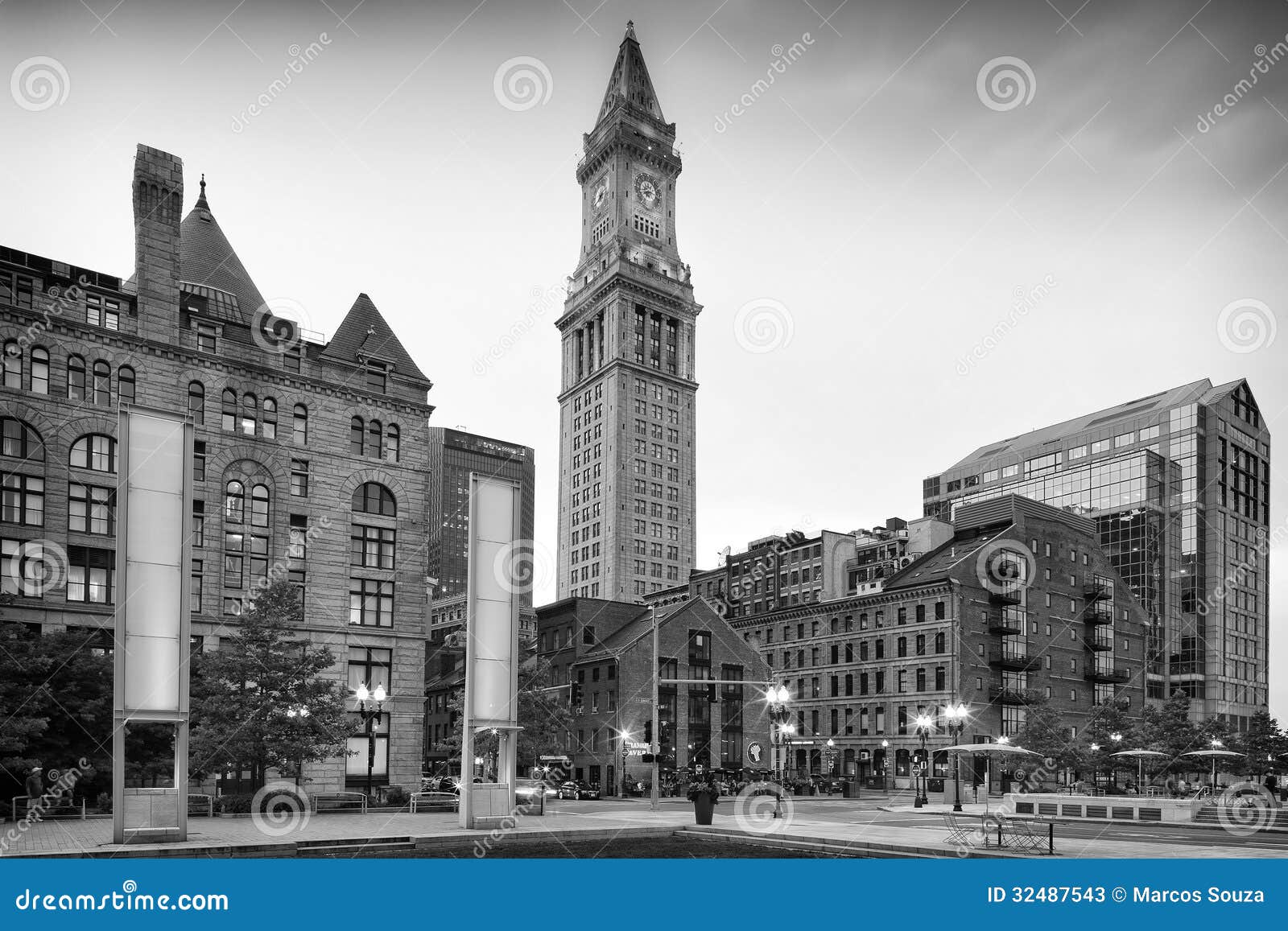 Boston Old Custom House editorial stock photo. Image of america - 32487543