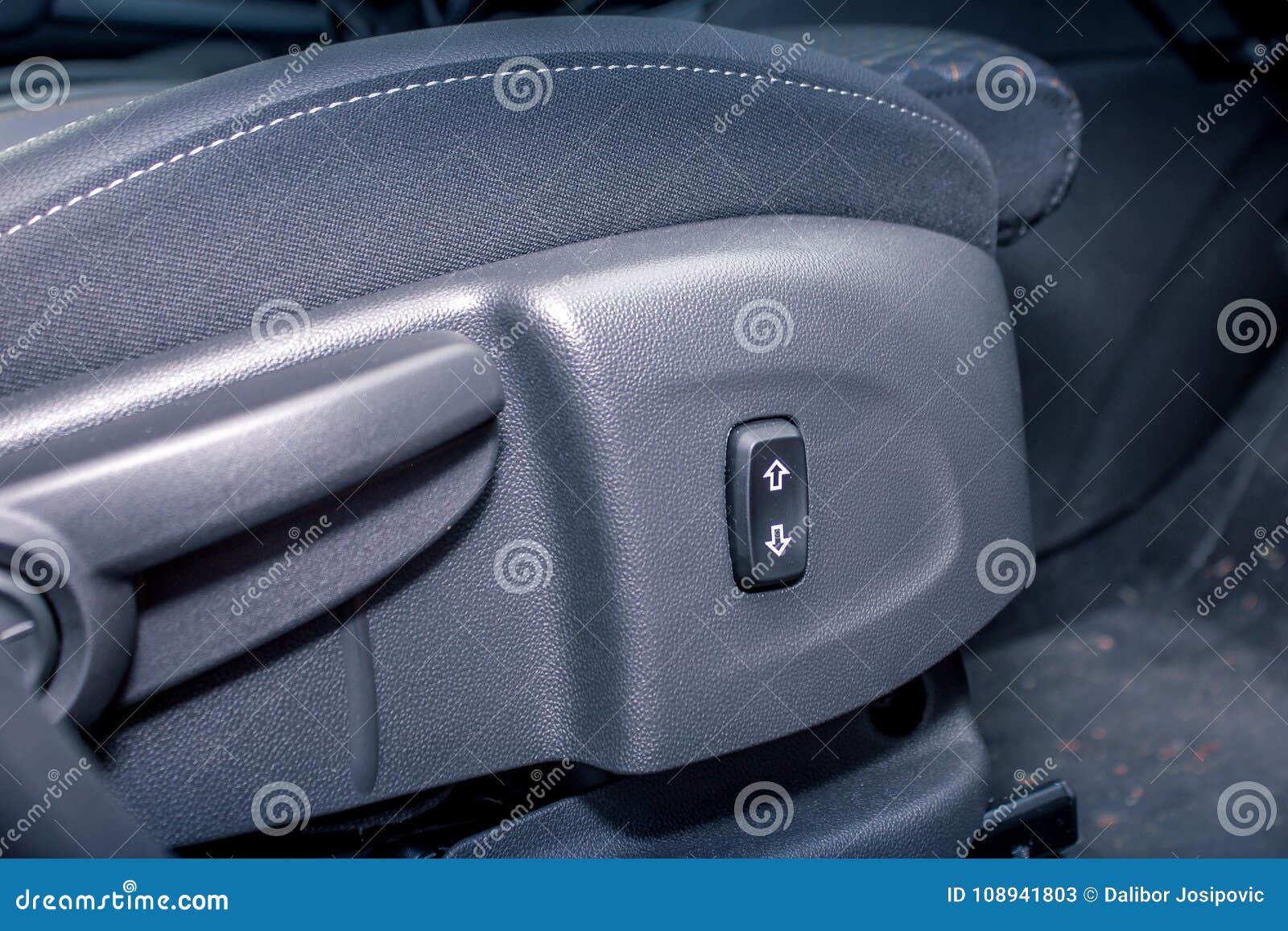 Botões Do Ajuste Do Banco Do Condutor Do Co Imagem de Stock - Imagem de ...