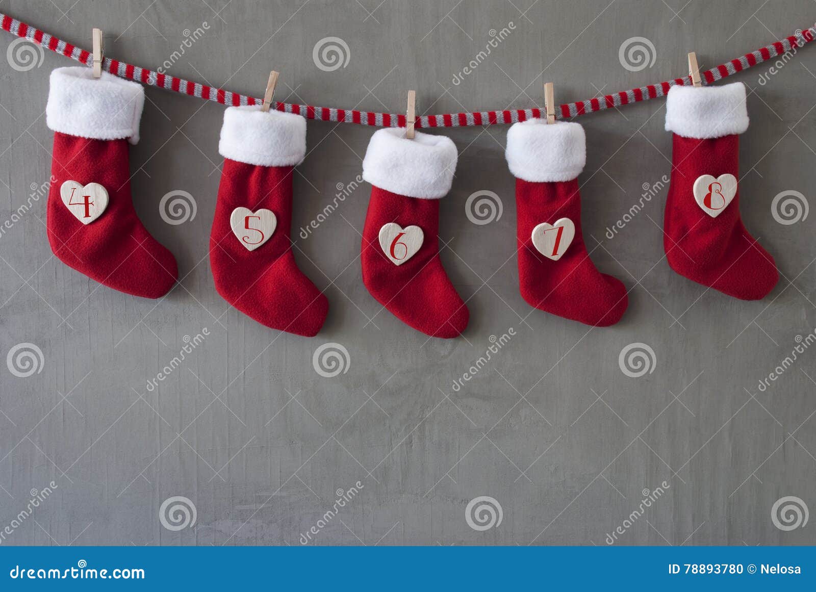 Botas Como Advent Calendar, Cemento, Nicholas Day Foto de archivo ...