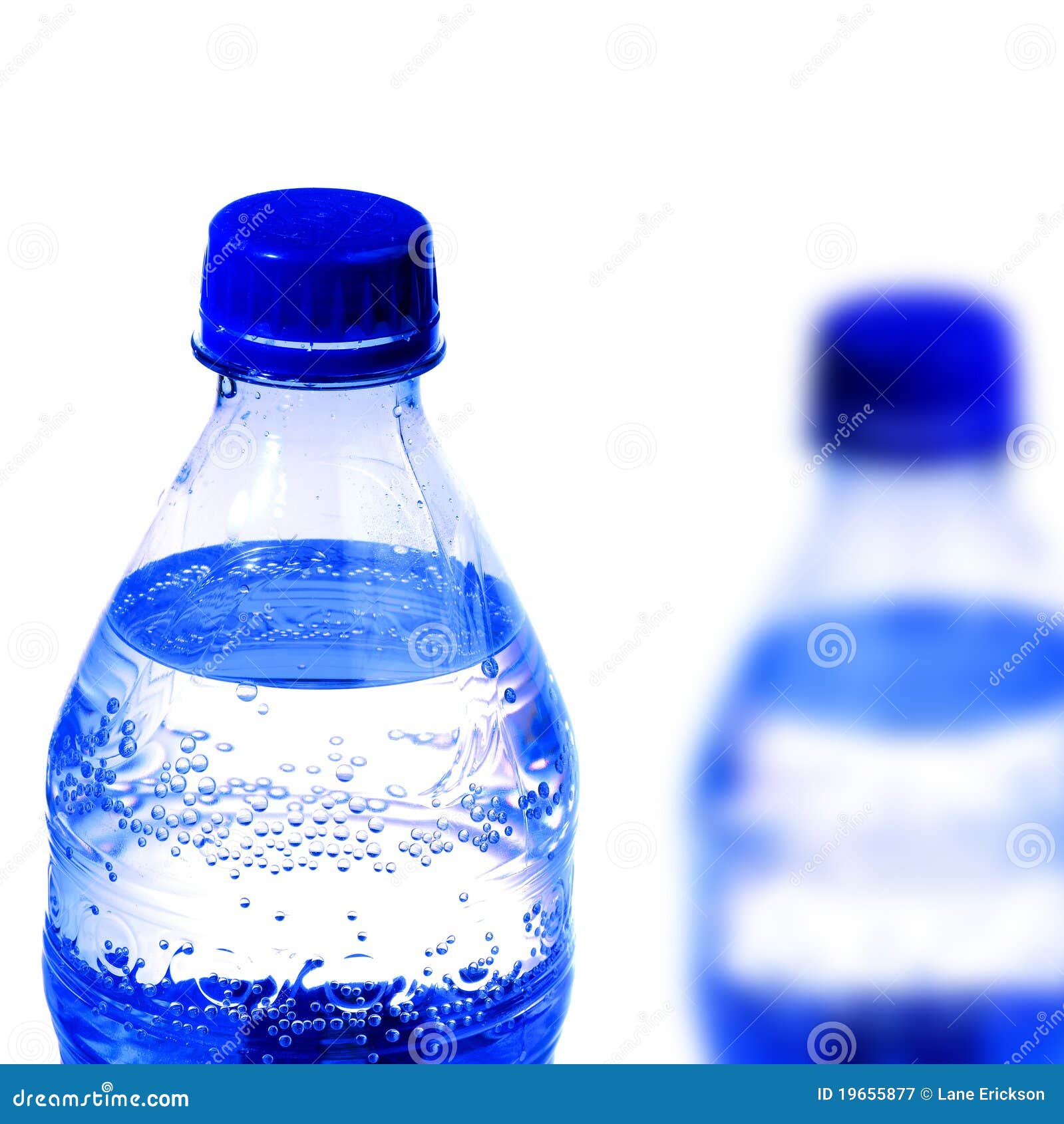 Botella De Agua Fría Fresca Imagen de archivo - Imagen de gota ...