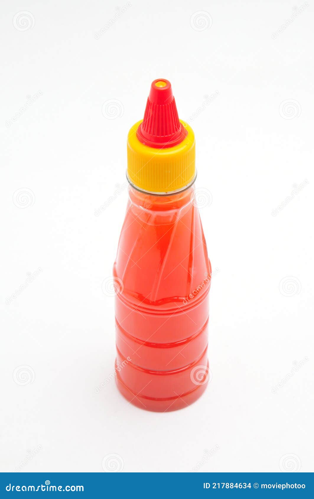 Botella De Chile Sobre Fondo Blanco Foto de archivo - Imagen de ...