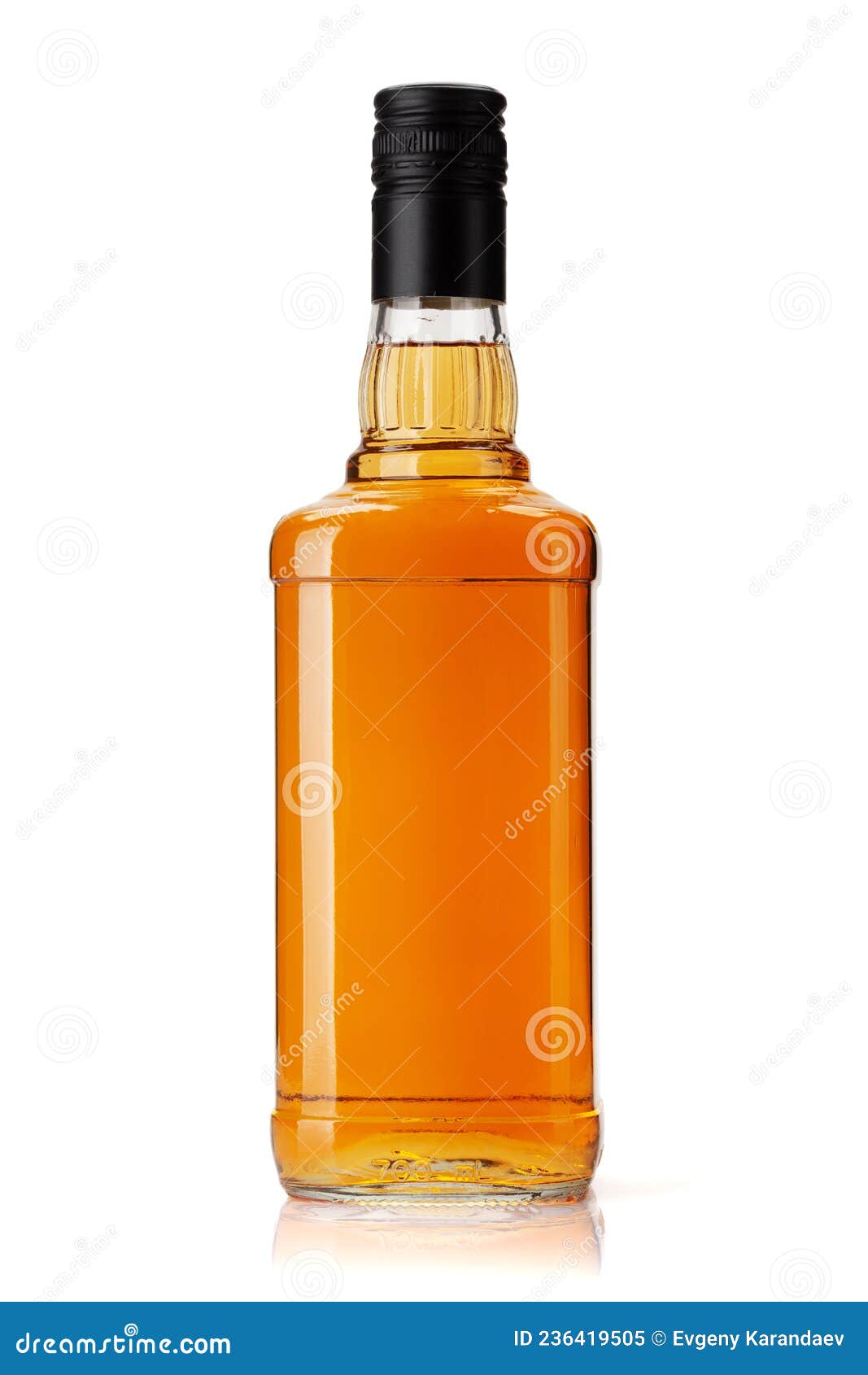 Botella de whisky imagen de archivo. Imagen de escocés - 236419505