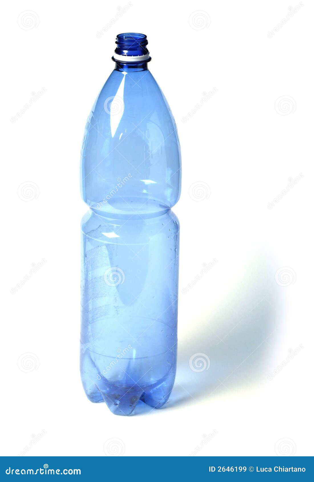 Botella plástica azul imagen de archivo. Imagen de cubo - 2646199