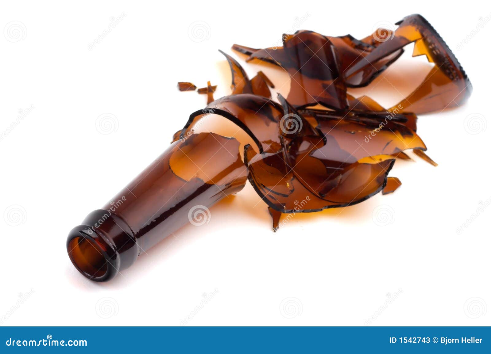 Botella quebrada - paisaje imagen de archivo. Imagen de aislado - 1542743