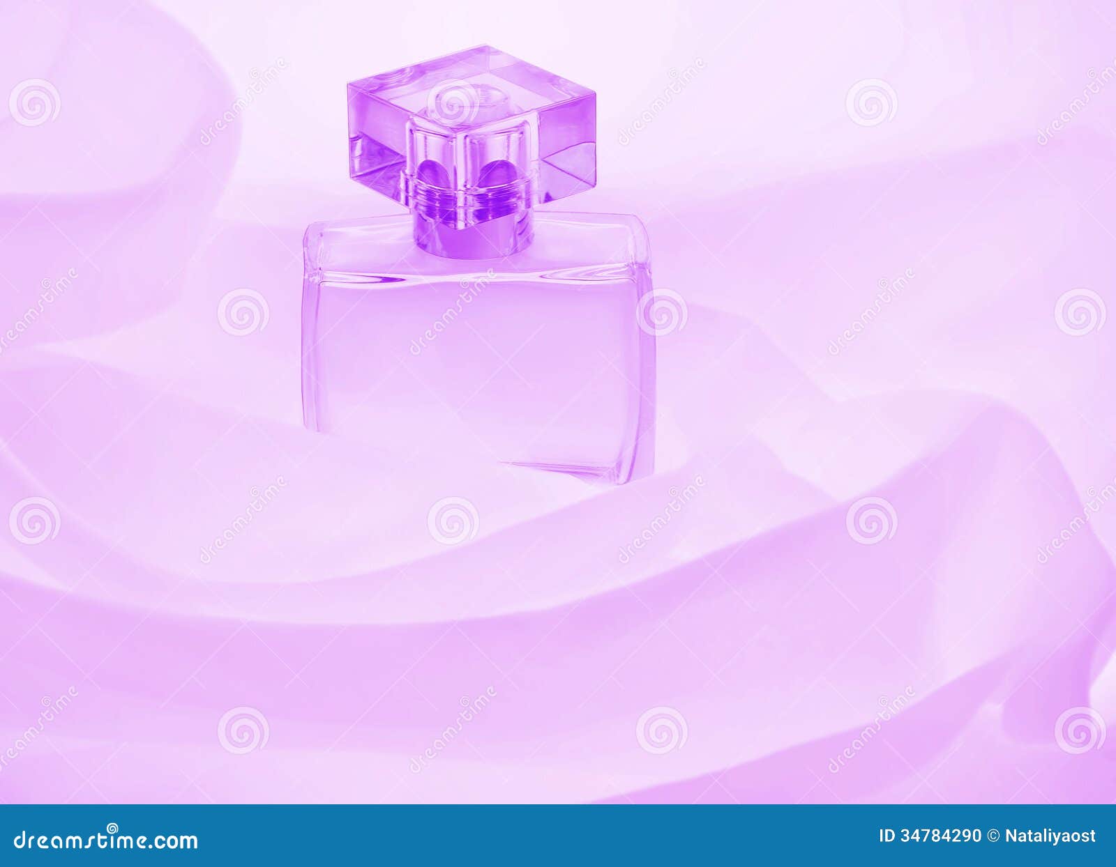 Botella Rosada Oscura De Perfume Foto de archivo - Imagen de botella ...