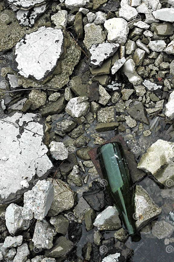 Botella vieja imagen de archivo. Imagen de protesta, humano - 1479187