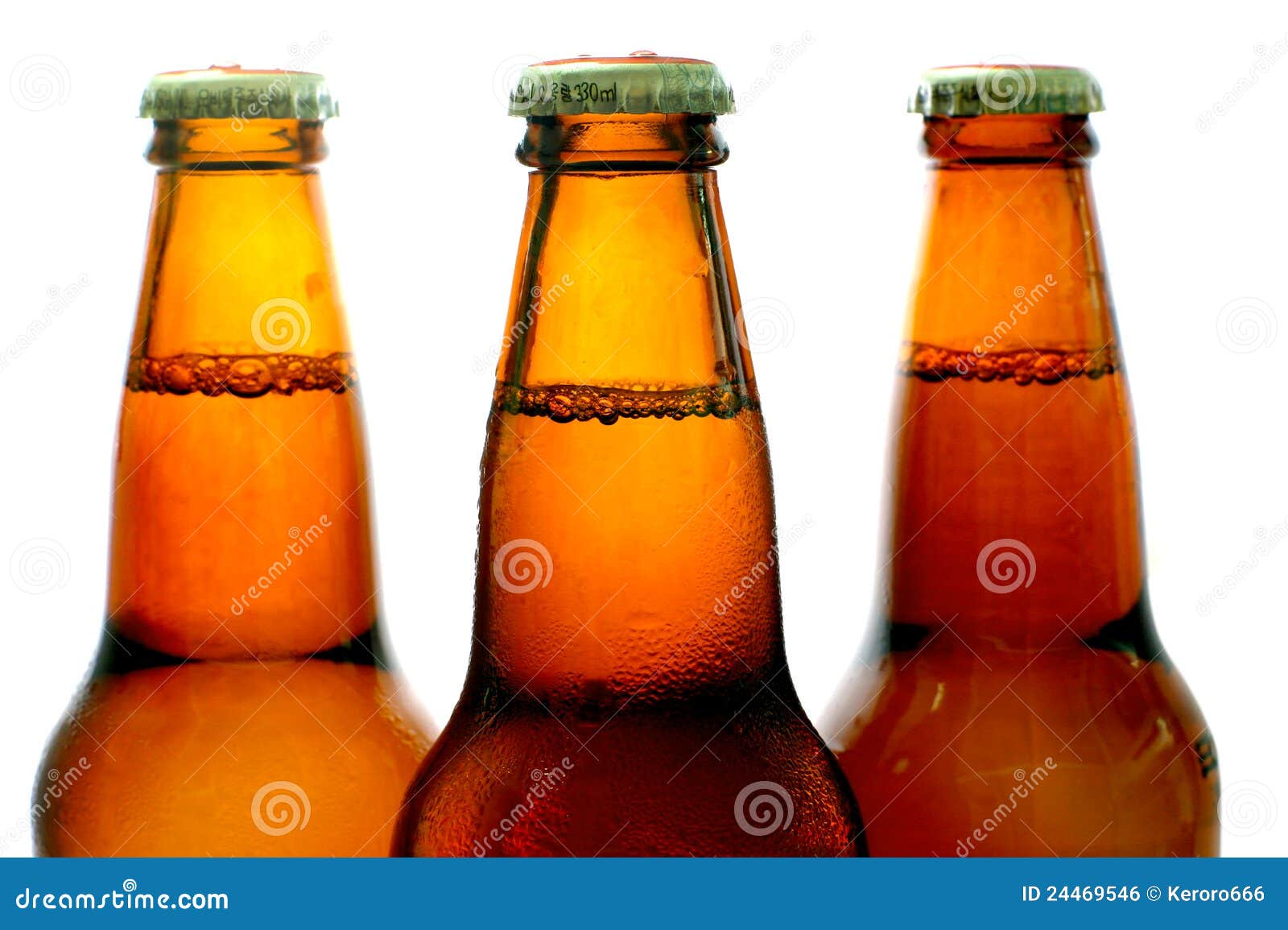 Botellas de cerveza foto de archivo. Imagen de restaure - 24469546