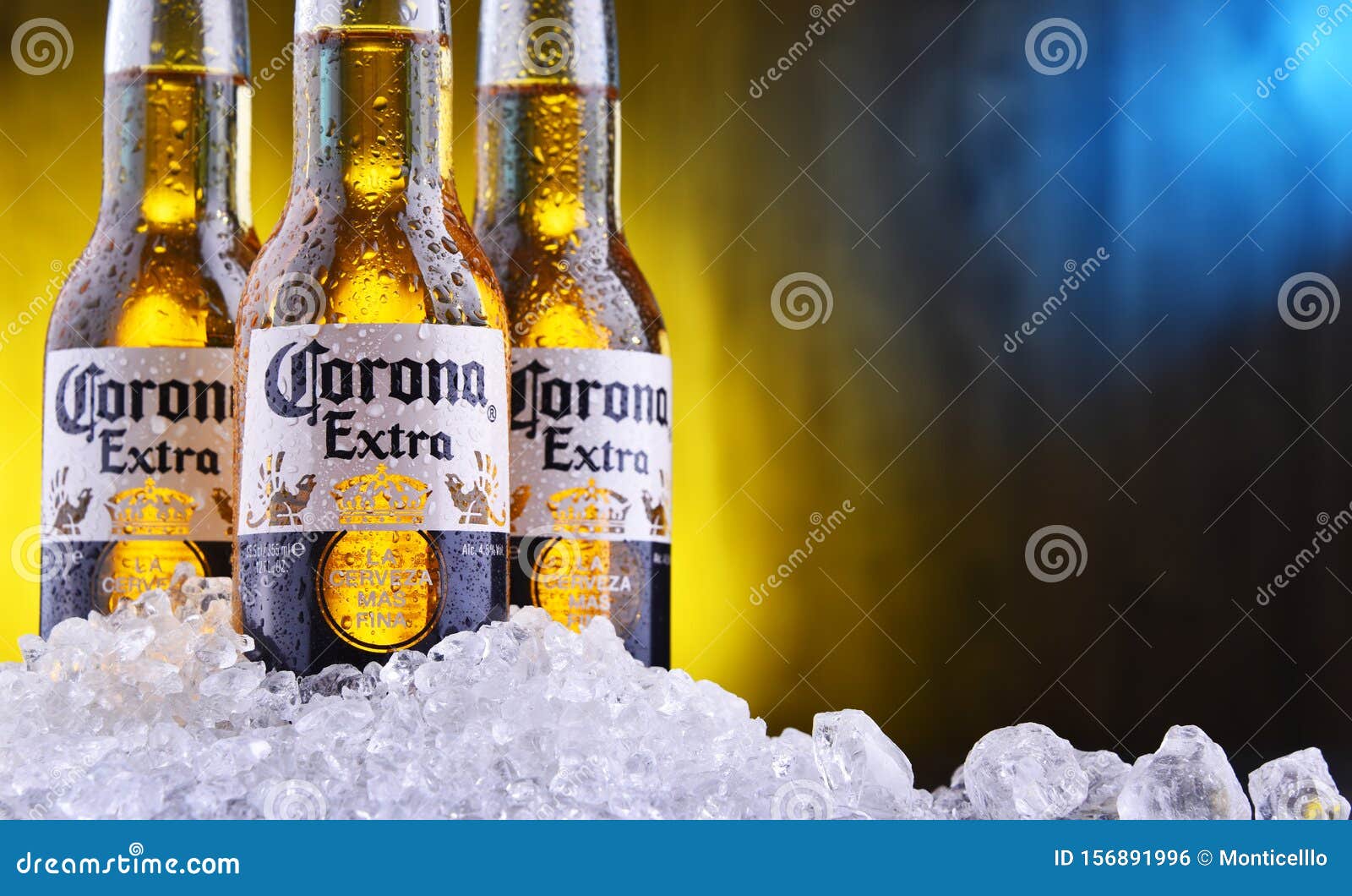 Botellas De Cerveza Corona Extra Foto editorial - Imagen de etiqueta ...