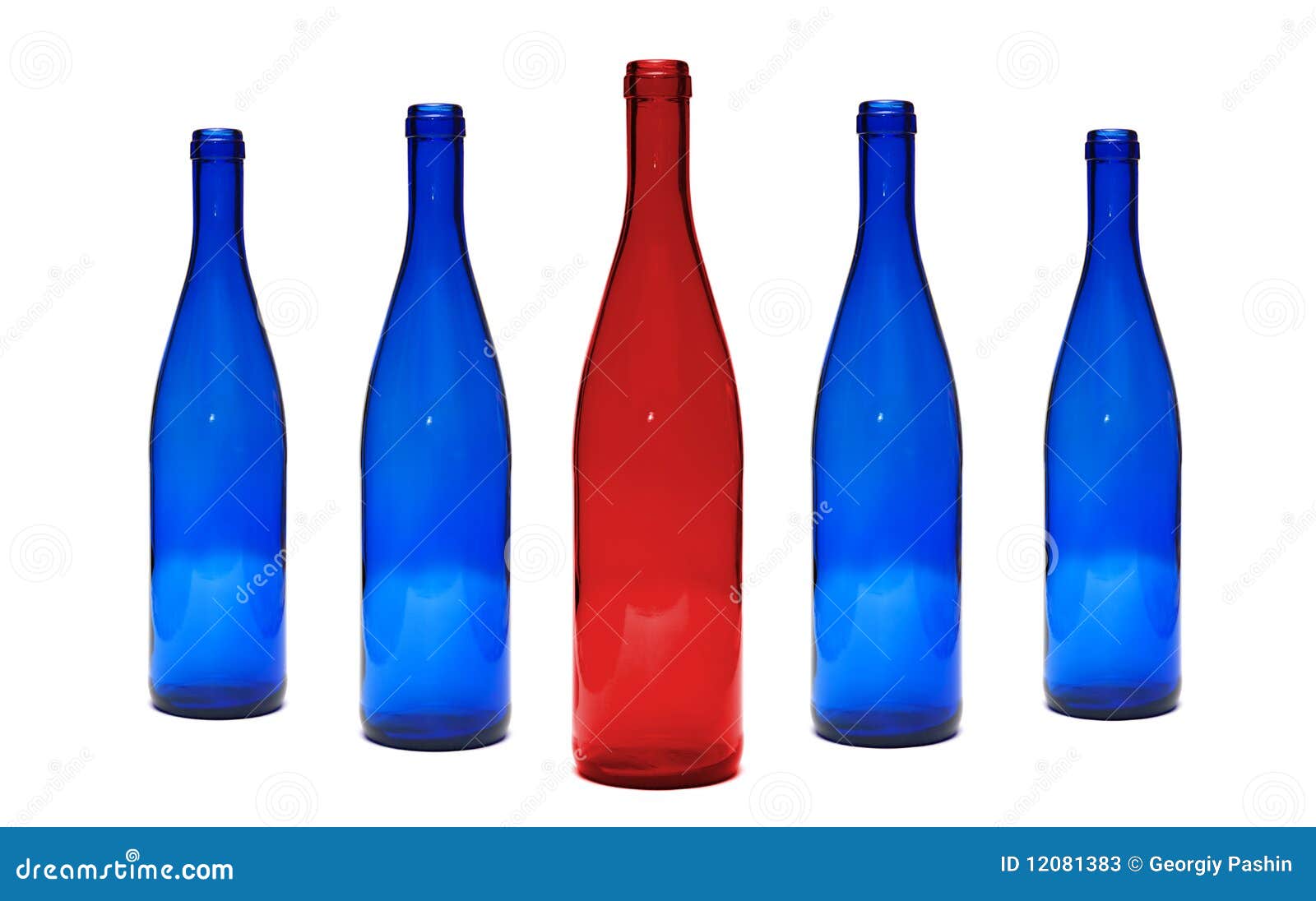 Botellas De Cristal Rojas Y Azules Imagen de archivo - Imagen de limpio ...