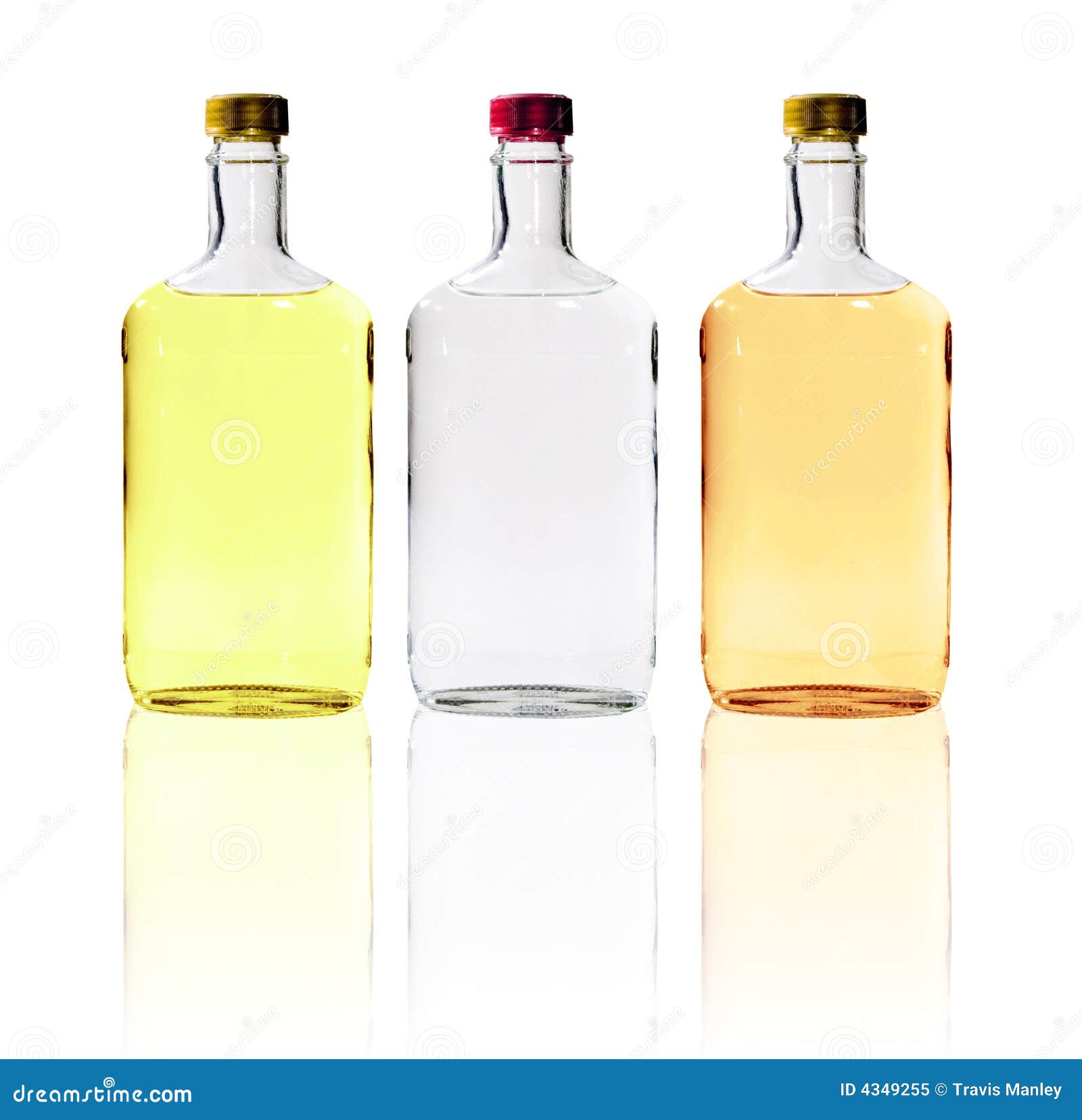 Botellas Del Alcohol Aisladas Imagen de archivo - Imagen de licor ...