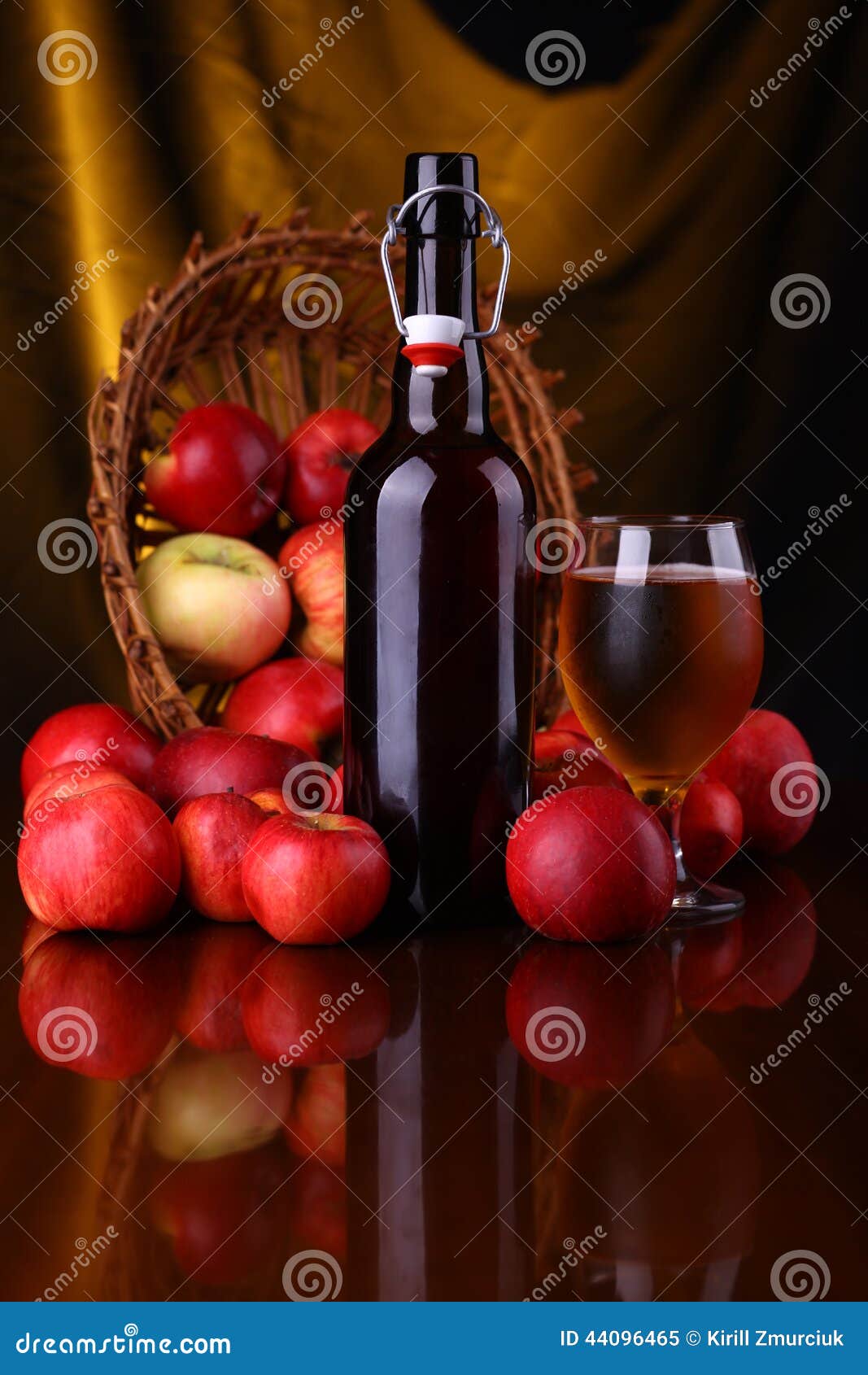 Bottle of cider stock image. Image of home, bottle, apple - 44096465