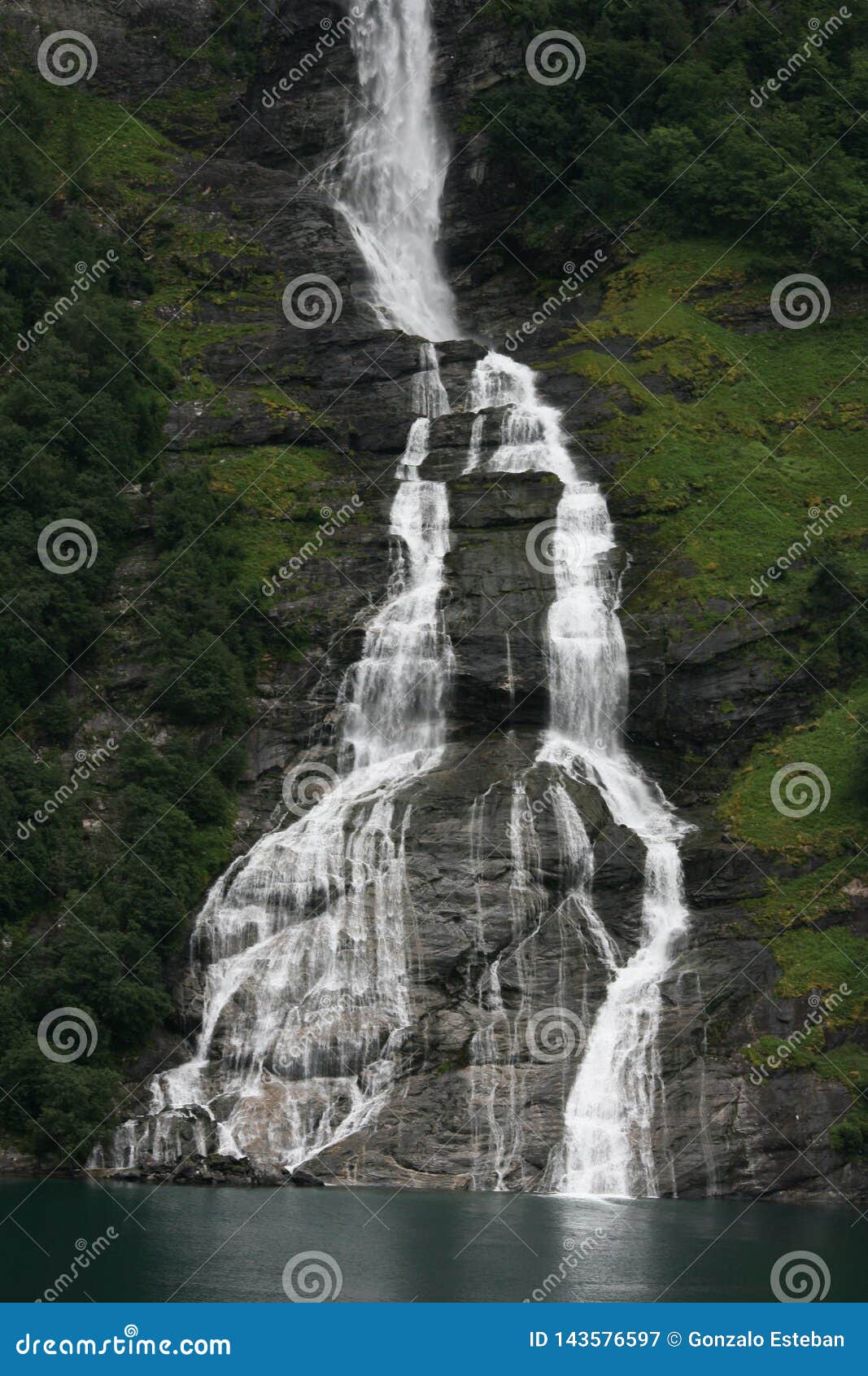 The Bottle Waterfall in Norway Stock Image - Image of hellesyt, bottle ...