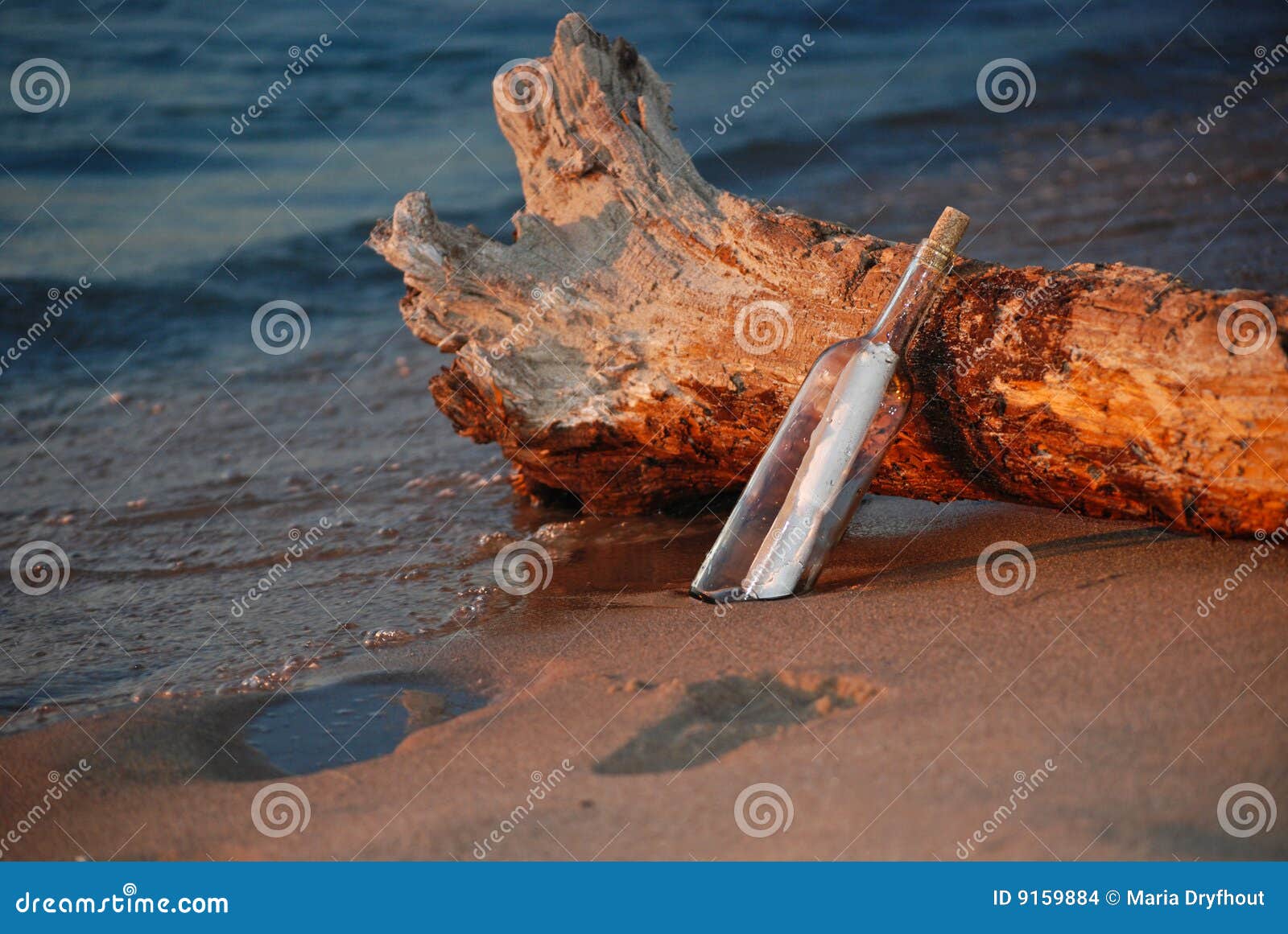 Bottled Note stock photo. Image of beach, romantic, cork - 9159884