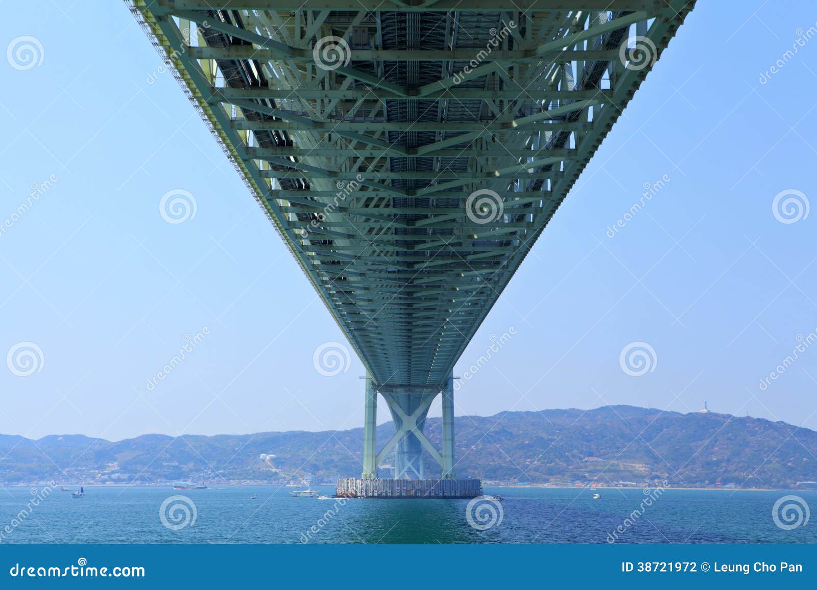 Bottom View of Akashi Kaikyo Bridge Stock Photo - Image of view, kobe ...