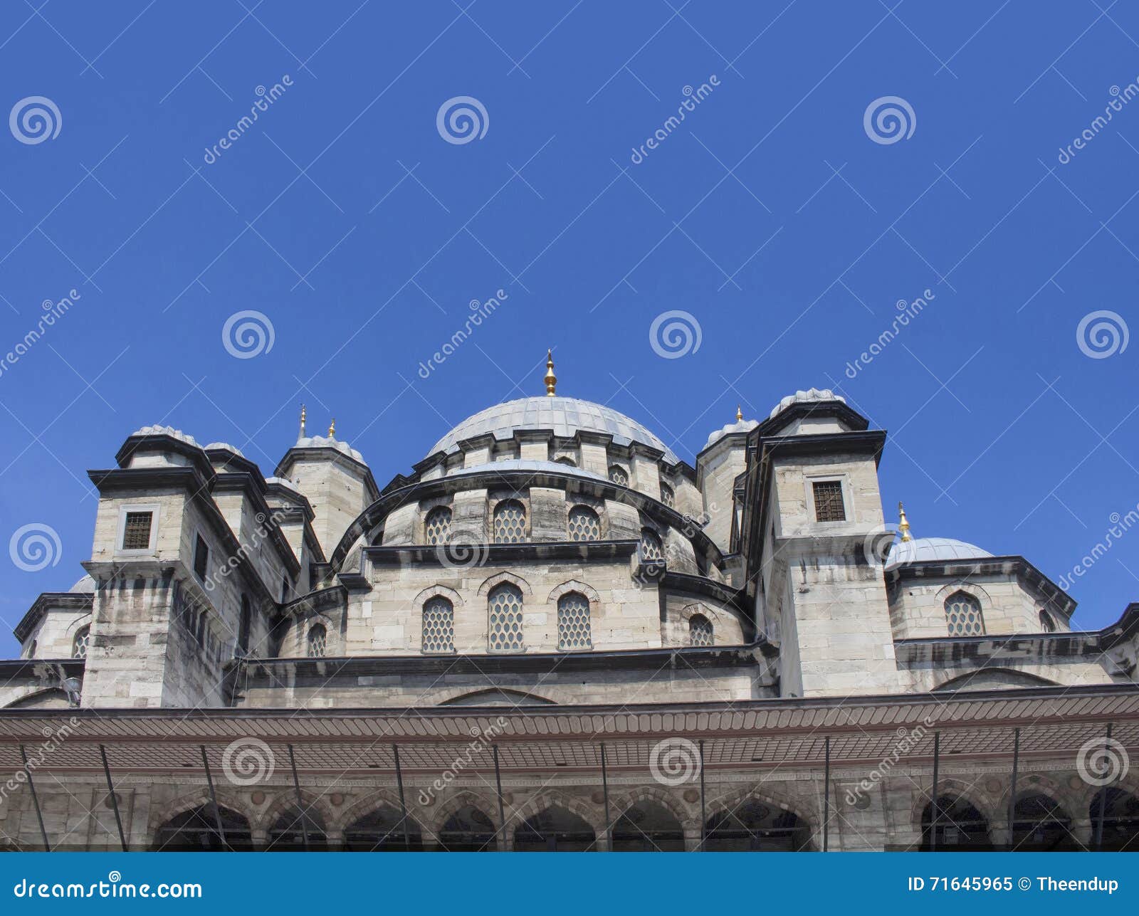 Bottom view of Yeni mosque stock image. Image of heritage - 71645965